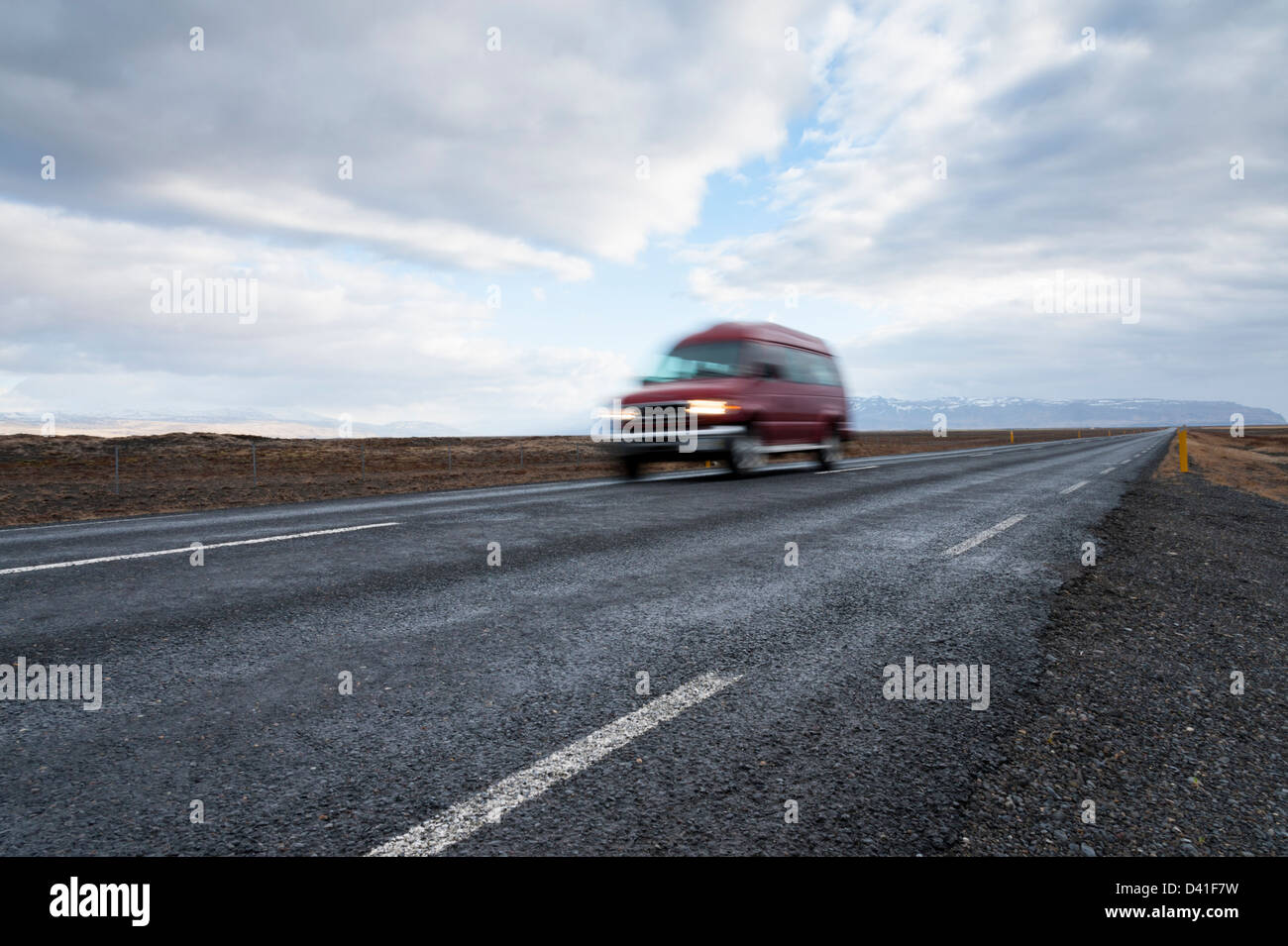 Car driving on open road hi-res stock photography and images - Alamy