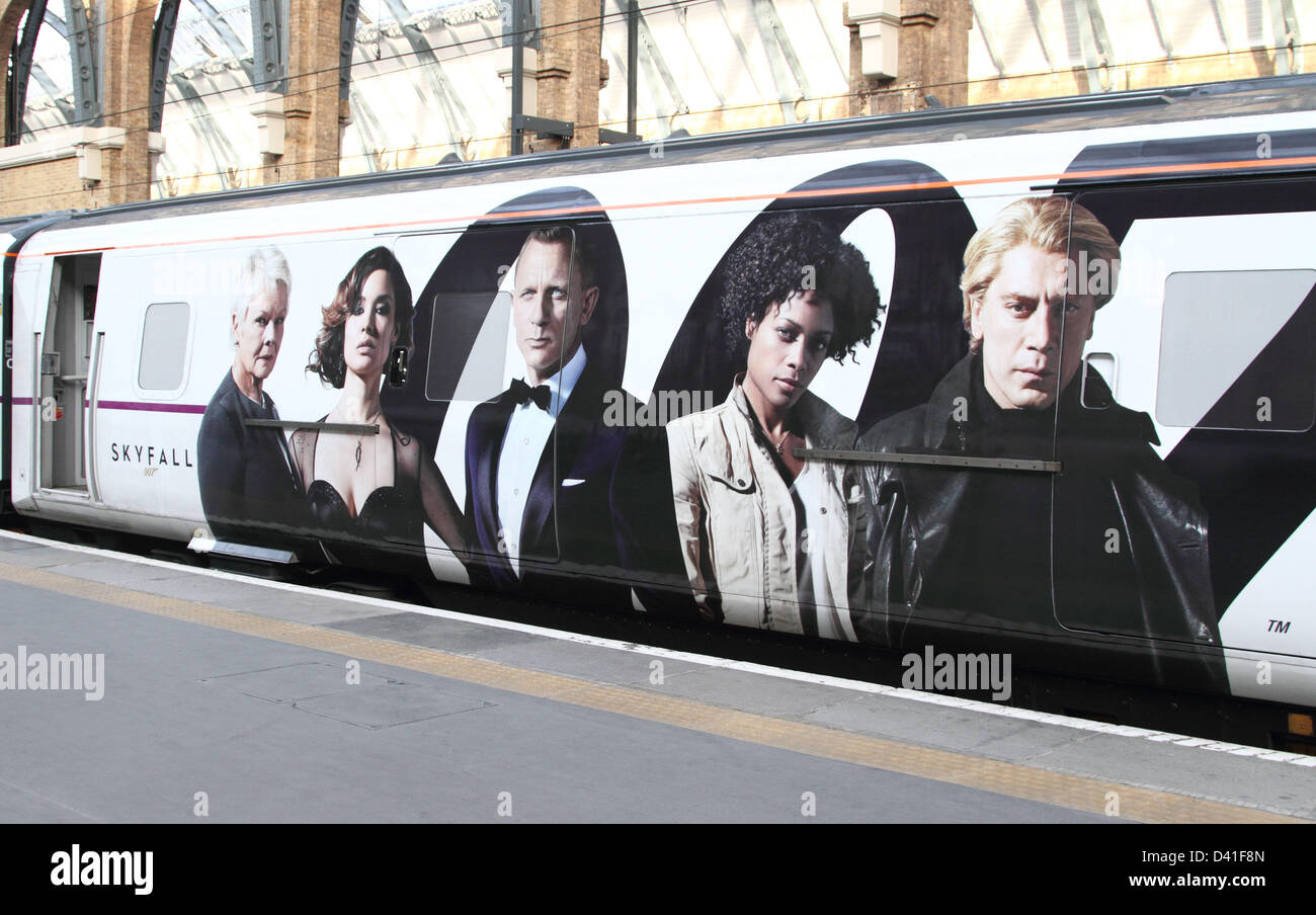 Skyfall bond train hi-res stock photography and images - Alamy
