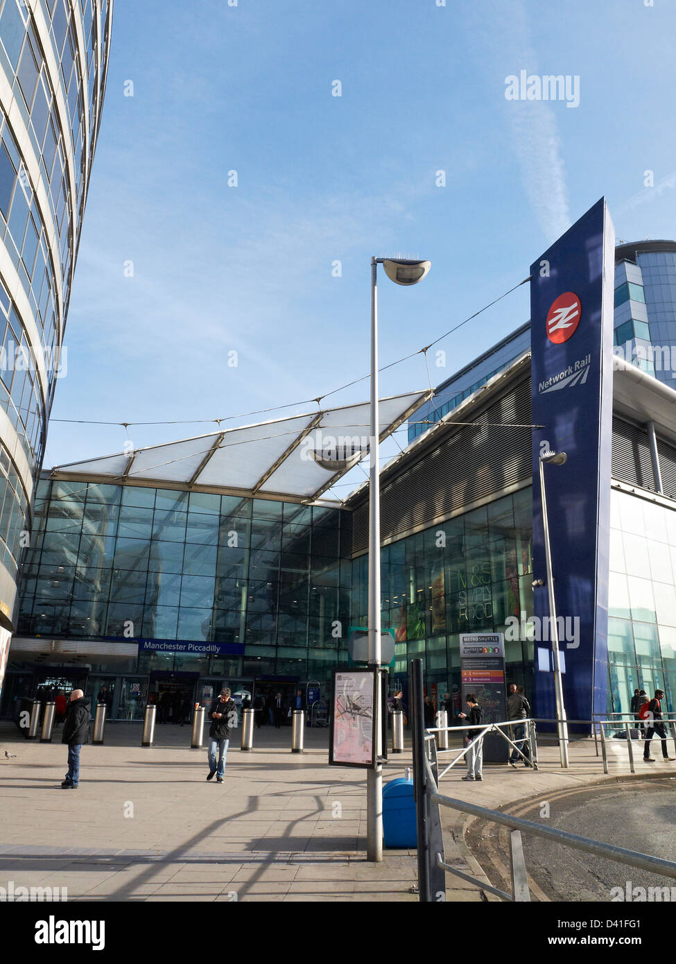 Entrance to Piccadilly Railway station in Manchester UK Stock Photo - Alamy