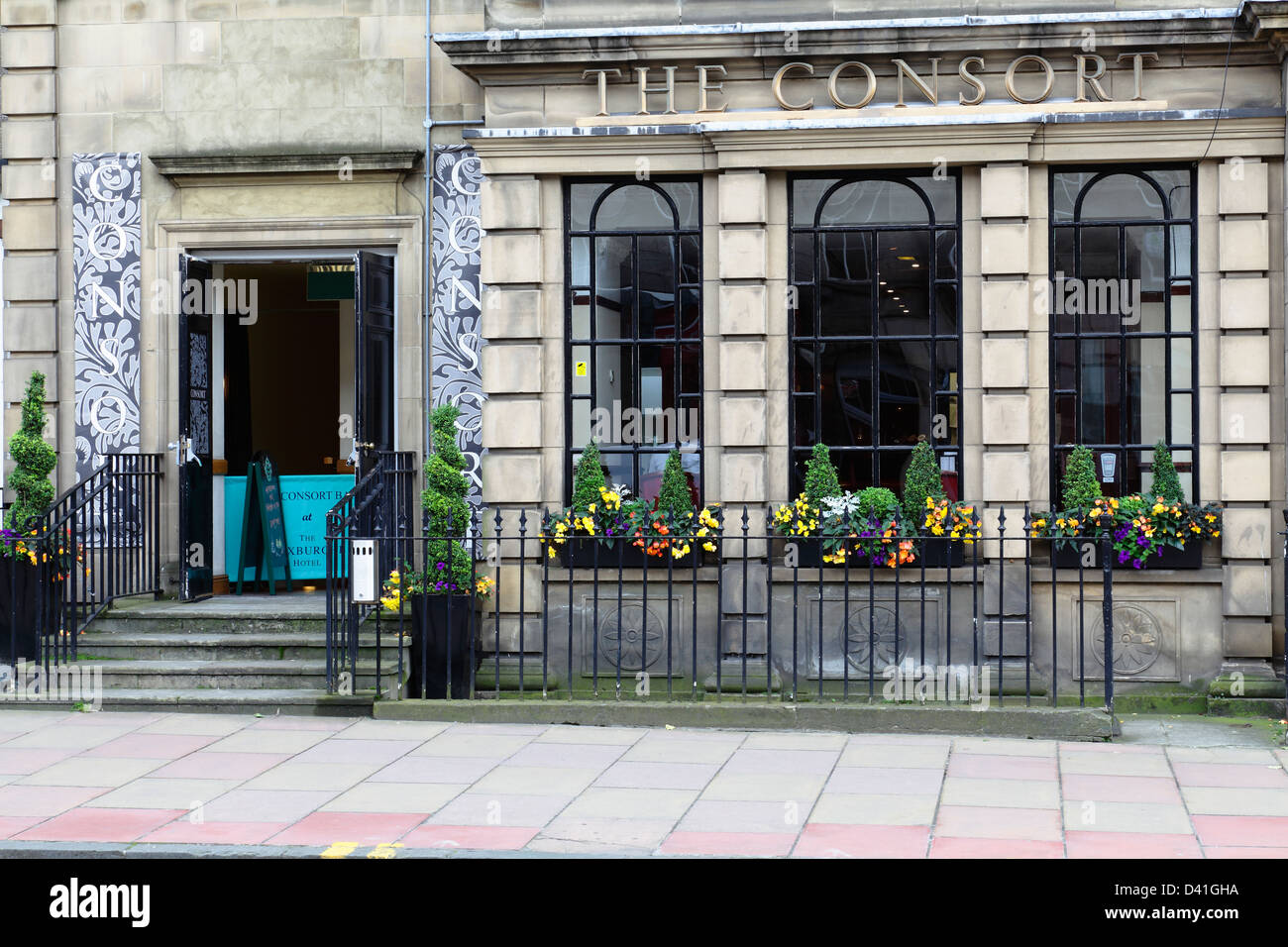 This bar is permanently closed. The Consort Bar, Edinburgh, Scotland ...