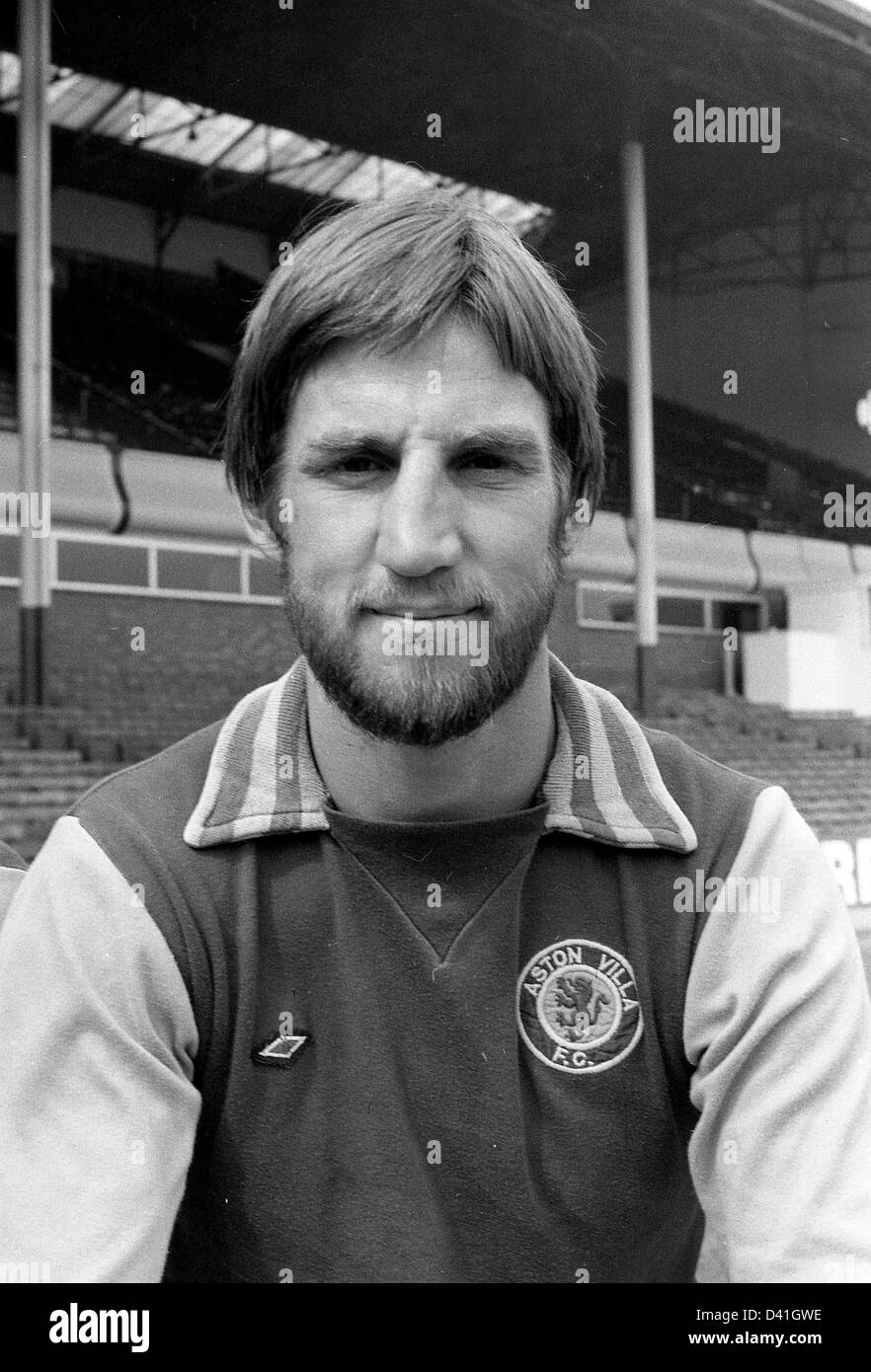 Chris Nicholl Aston Villa football club footballer 1976 Stock Photo - Alamy