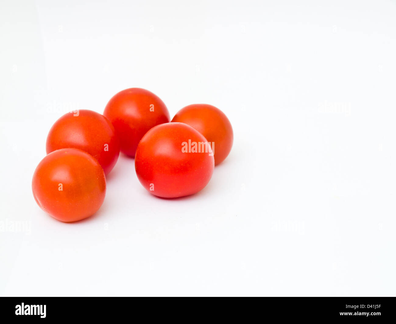 Round cherry tomatoes hi-res stock photography and images - Alamy
