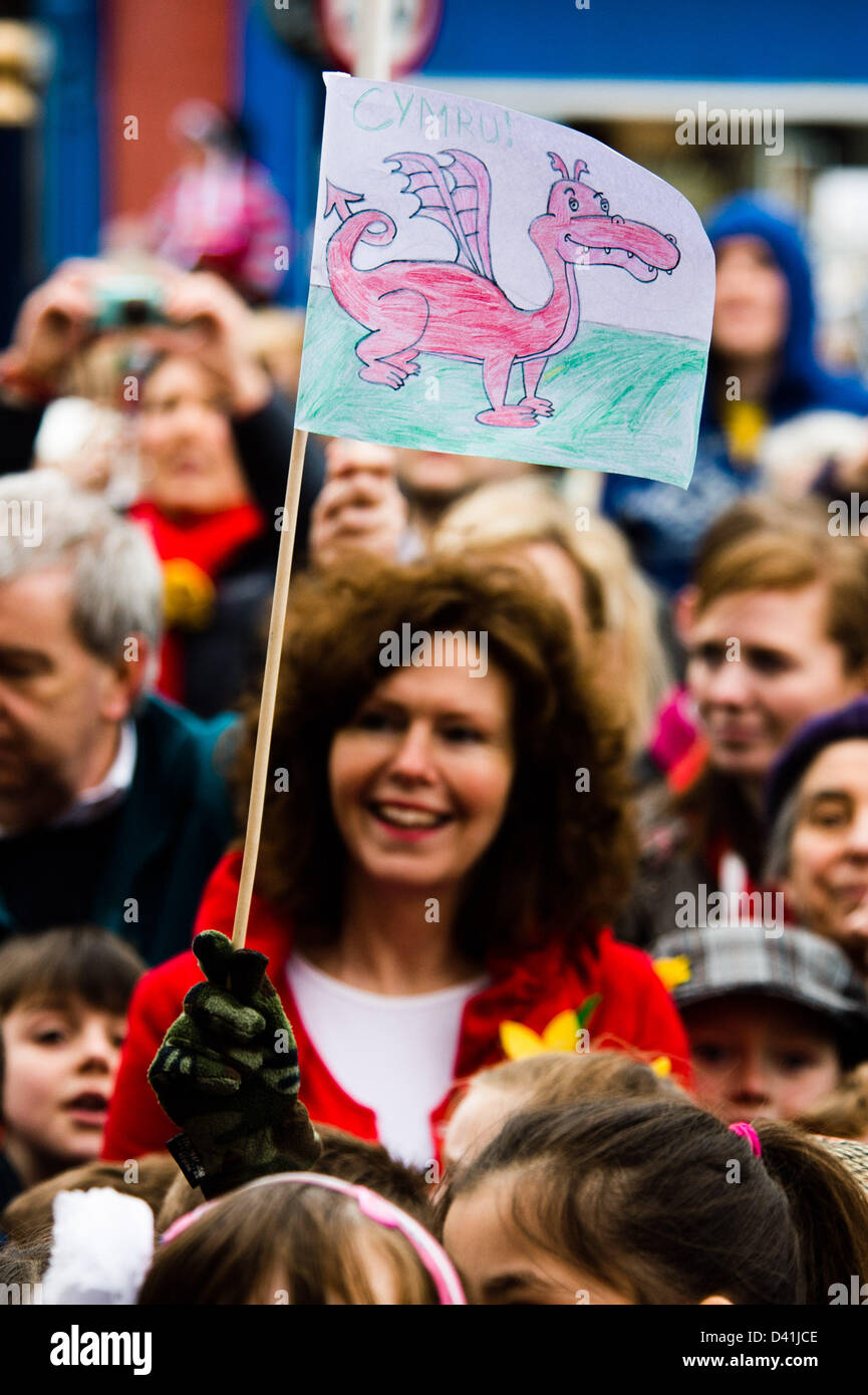 Traditional welsh costume red hi-res stock photography and images - Alamy