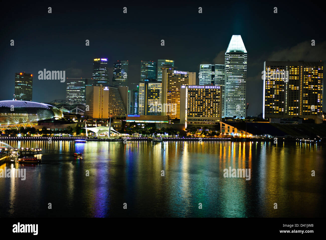 Fullerton Hotel Views,Marina Bay, Marina Bay Sands Hotel & Casino,Light ...