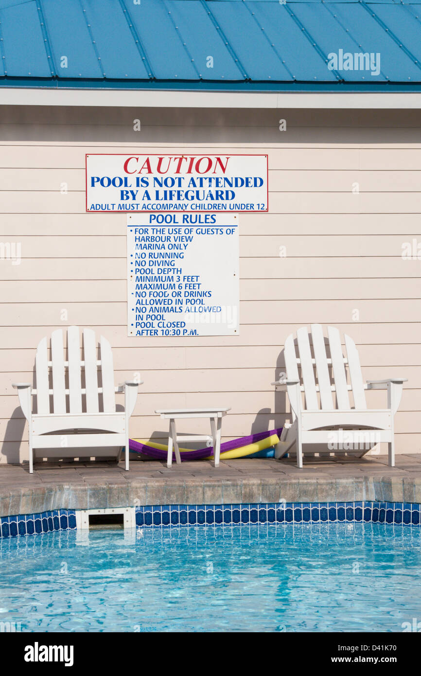 Pool rules sign hi-res stock photography and images - Alamy
