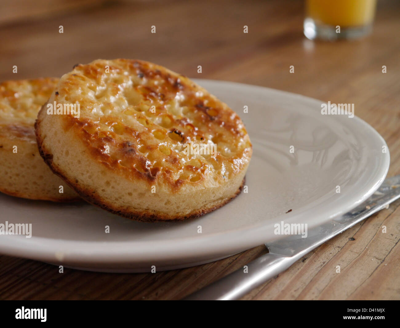 Hot crumpets hi-res stock photography and images - Alamy