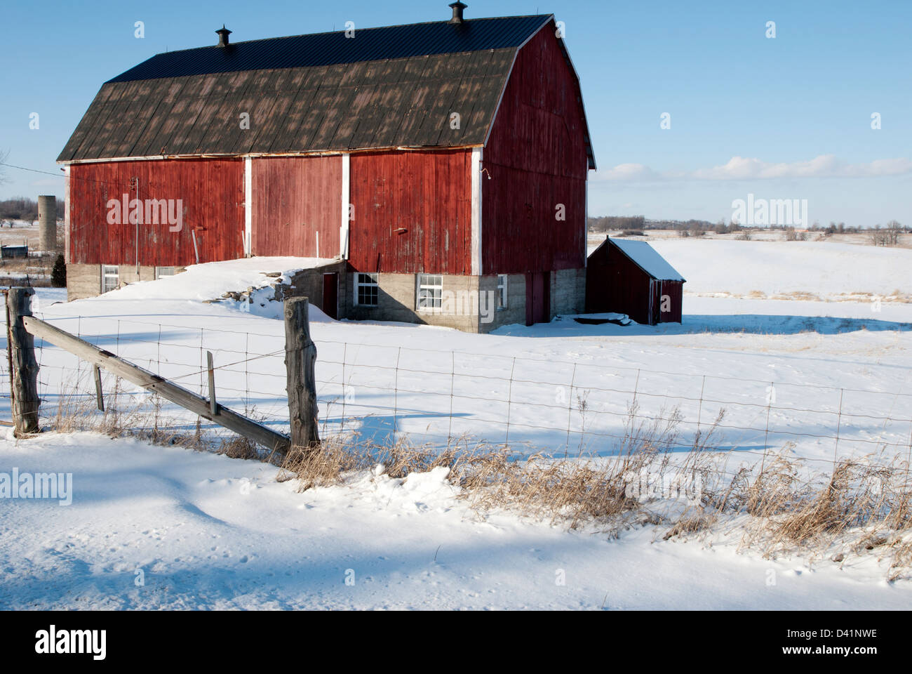 Farm architecture barn ontario hi-res stock photography and images - Alamy
