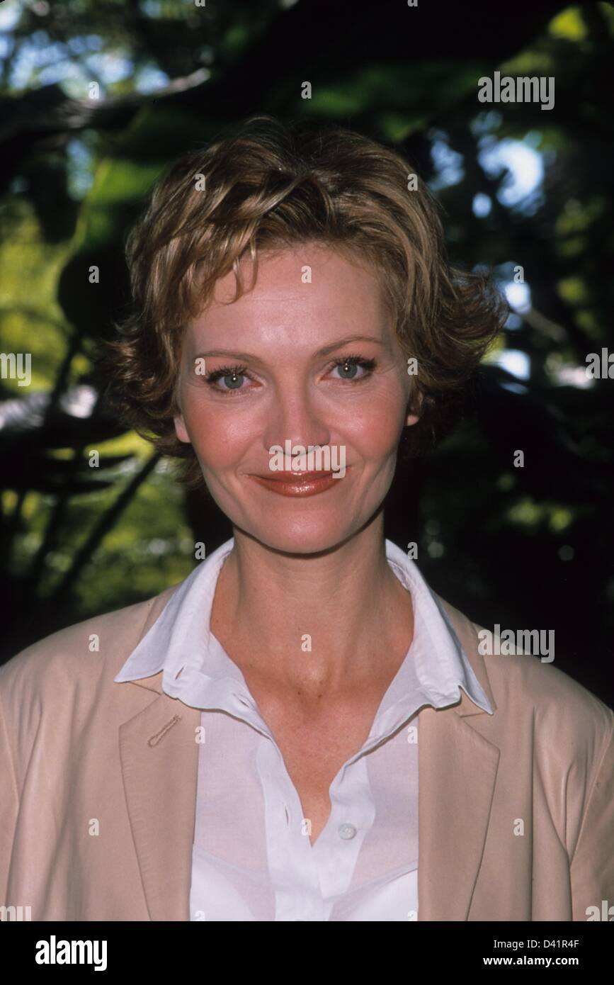 JOAN ALLEN.Critics Choice awards luncheon at Beverly Hills Hotel in Ca ...
