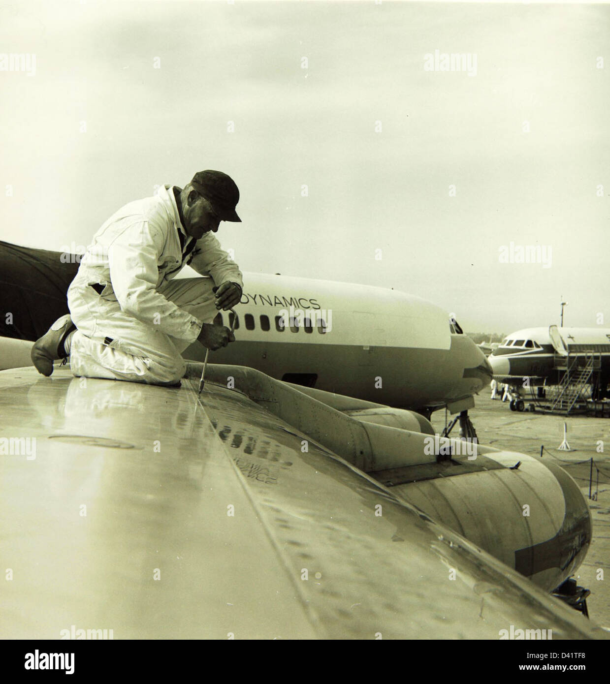 The Convair 880 was an American jet airliner, noted for its speed and ...