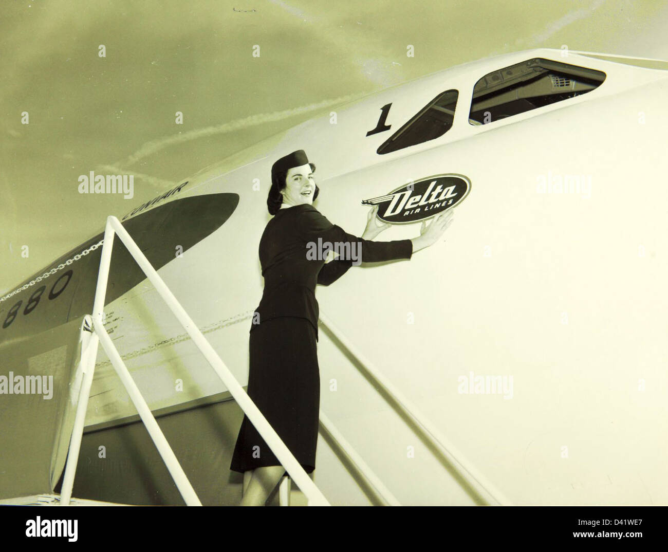 The Convair 880 was a commercial jet airliner developed in the 1960s ...