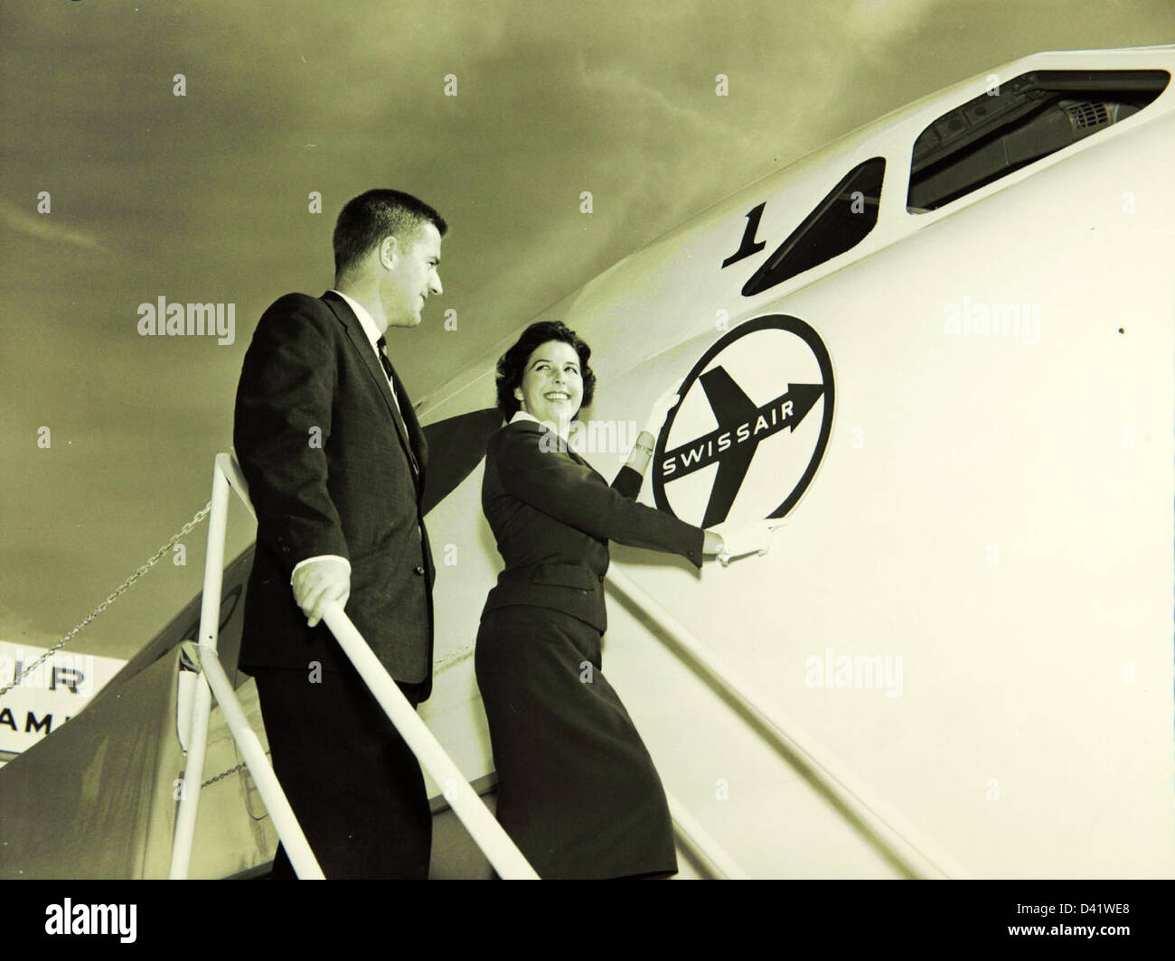 The Convair 880 was an American jet airliner introduced in the early ...