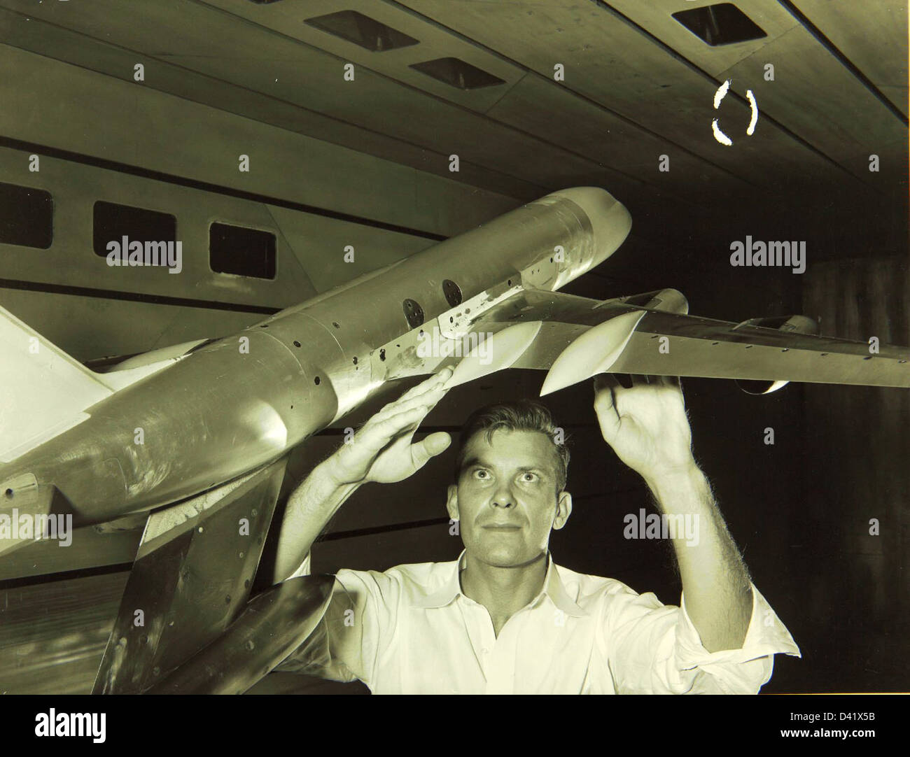 The Convair 880 was a short-range commercial jet airliner designed for ...
