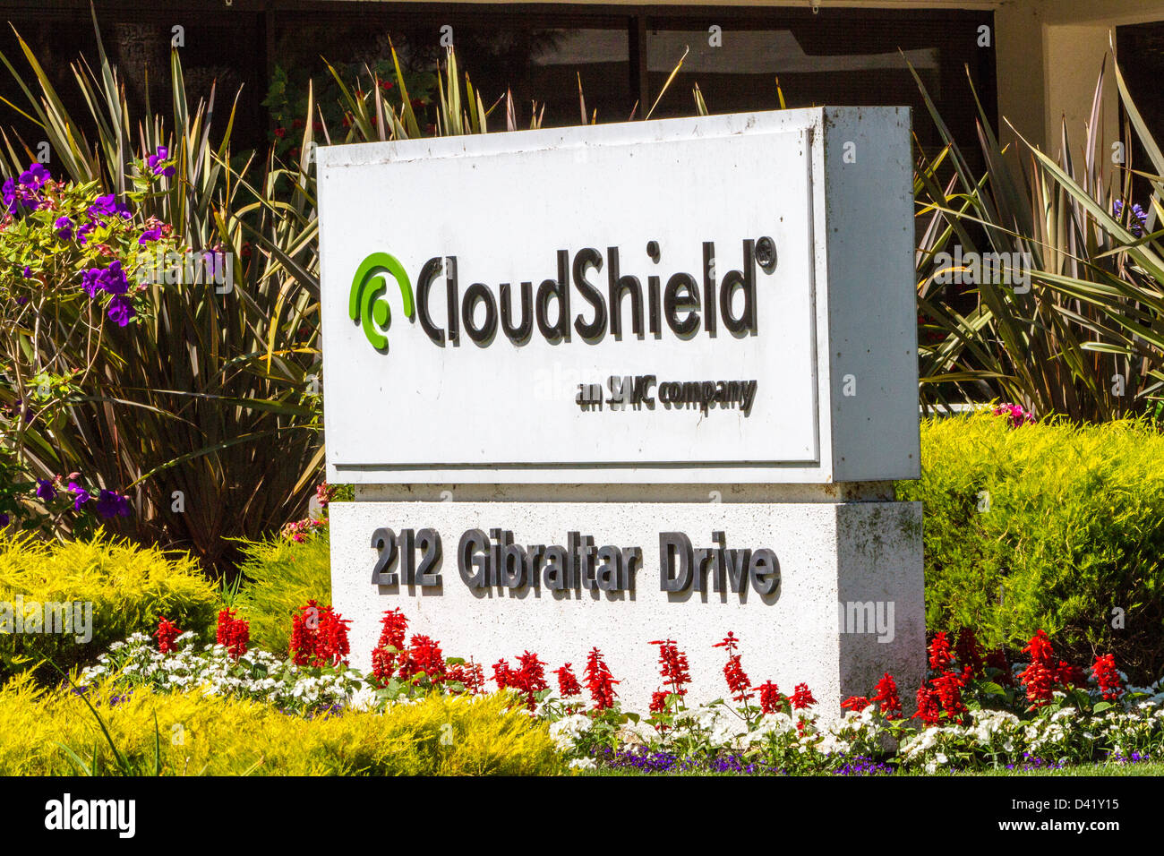Cloudshield hi-res stock photography and images - Alamy