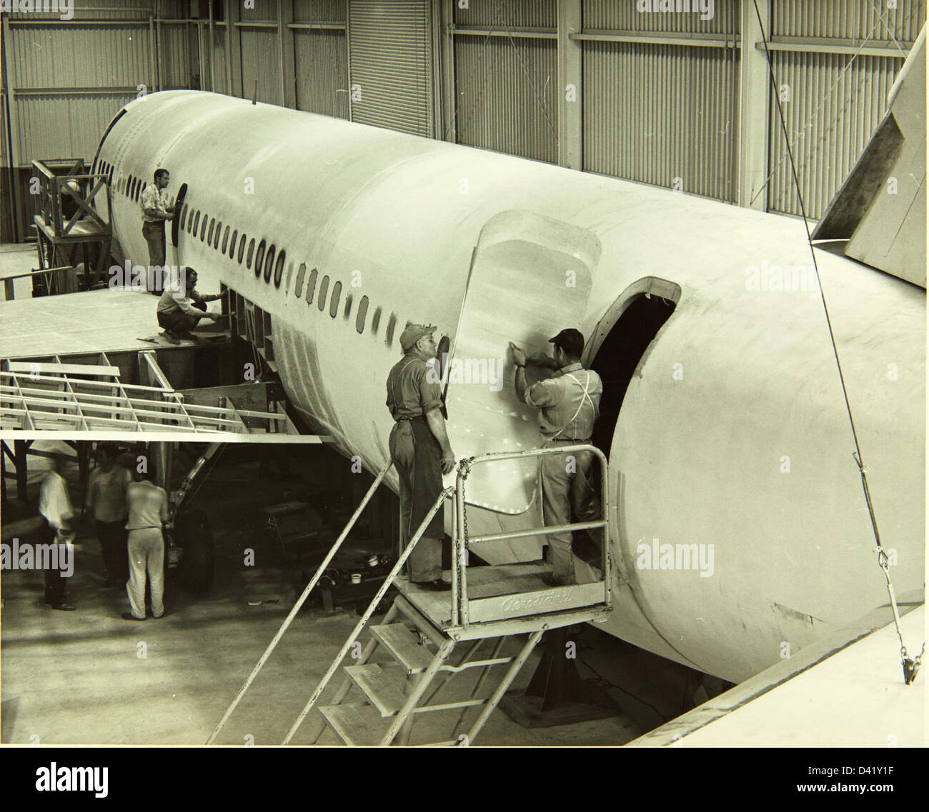 The Convair 880 was a commercial jet airliner developed in the 1950s ...