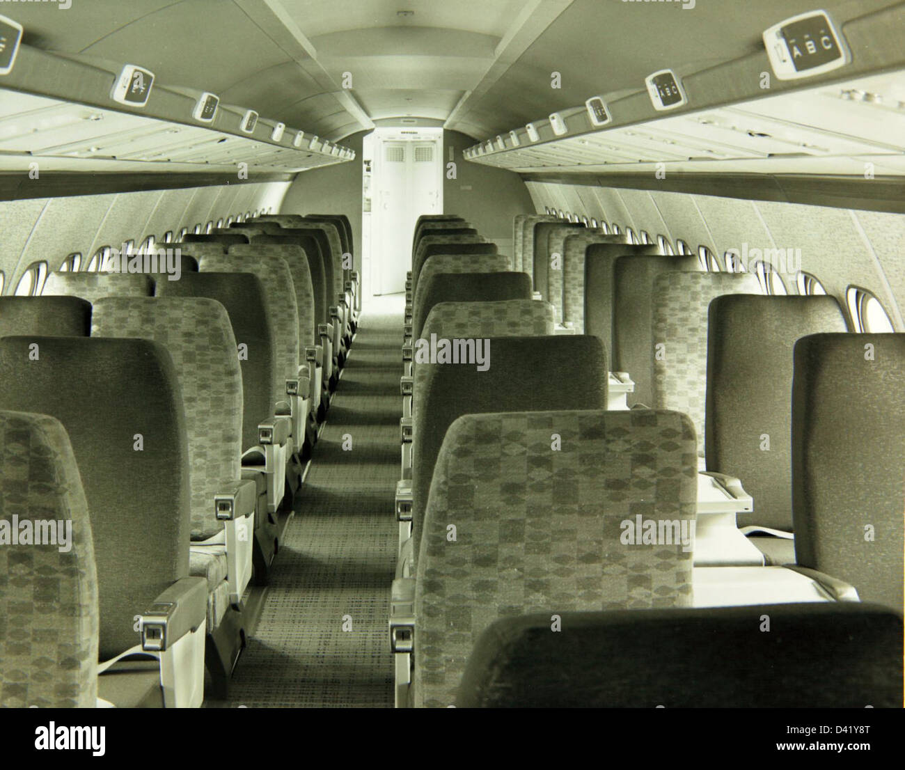 The Convair 880 was a commercial jet airliner developed by Convair in ...