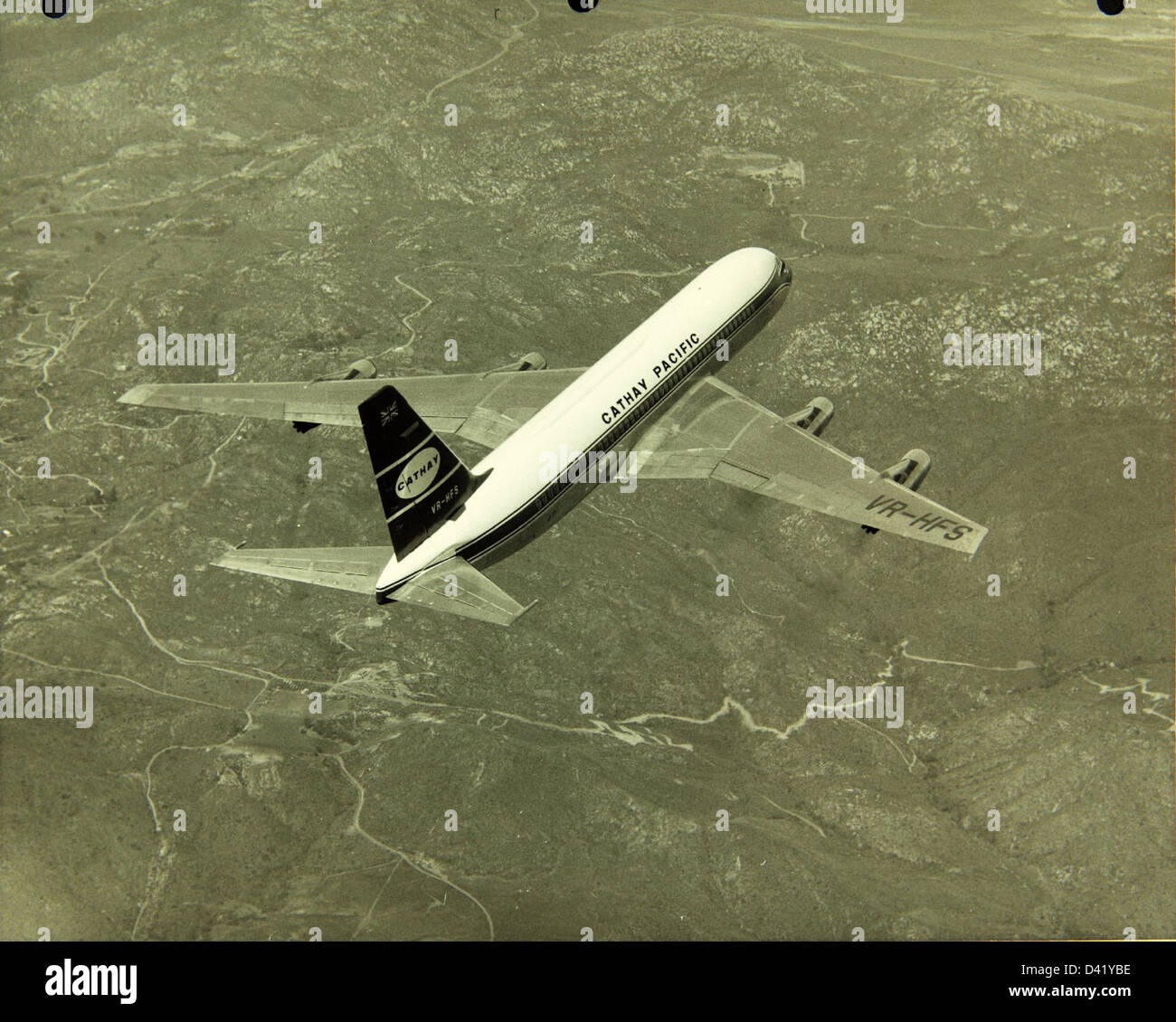 The Convair 880 was a commercial airliner designed in the 1950s for ...