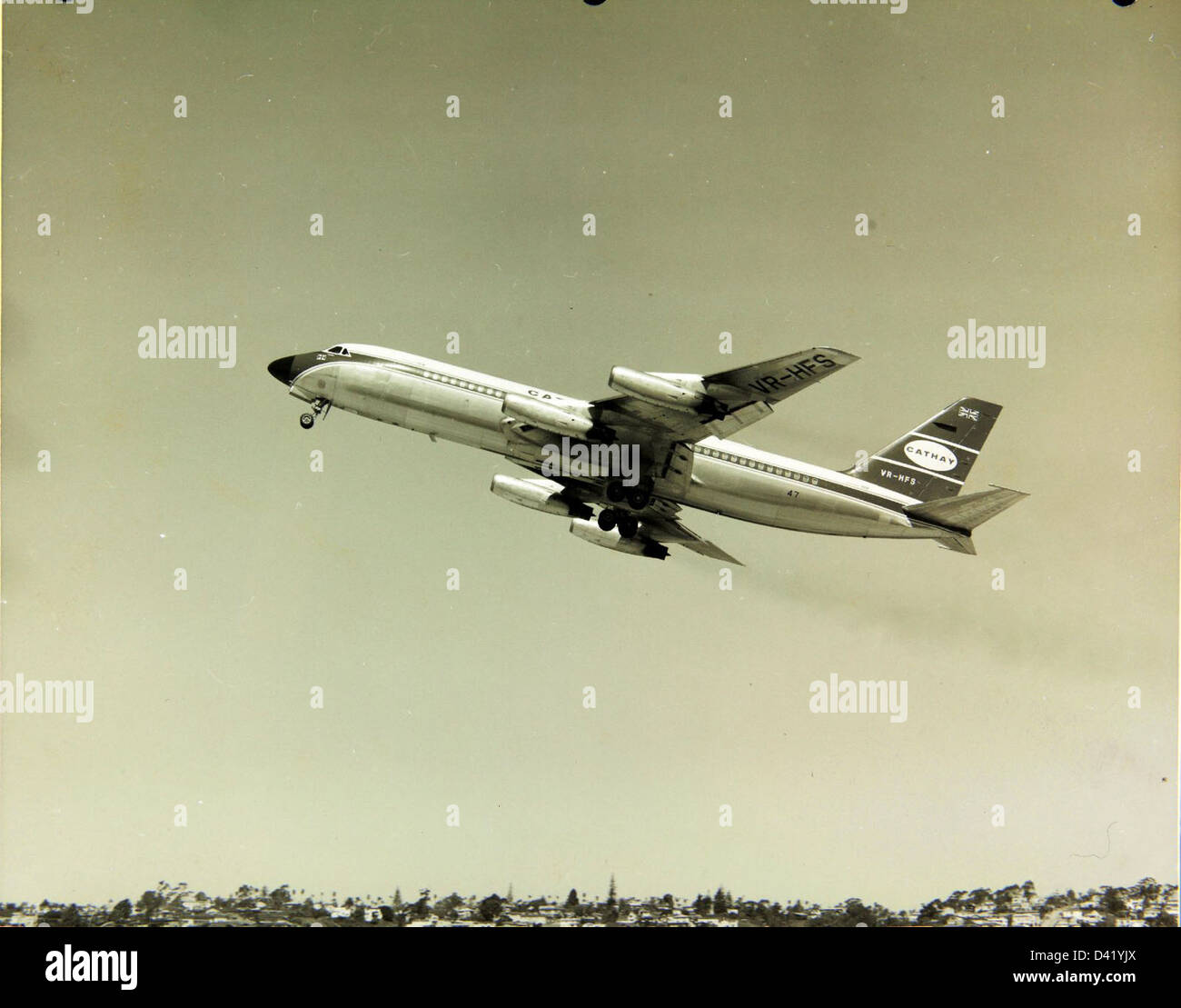 The Convair 880 is a jet airliner developed in the 1950s, designed for ...