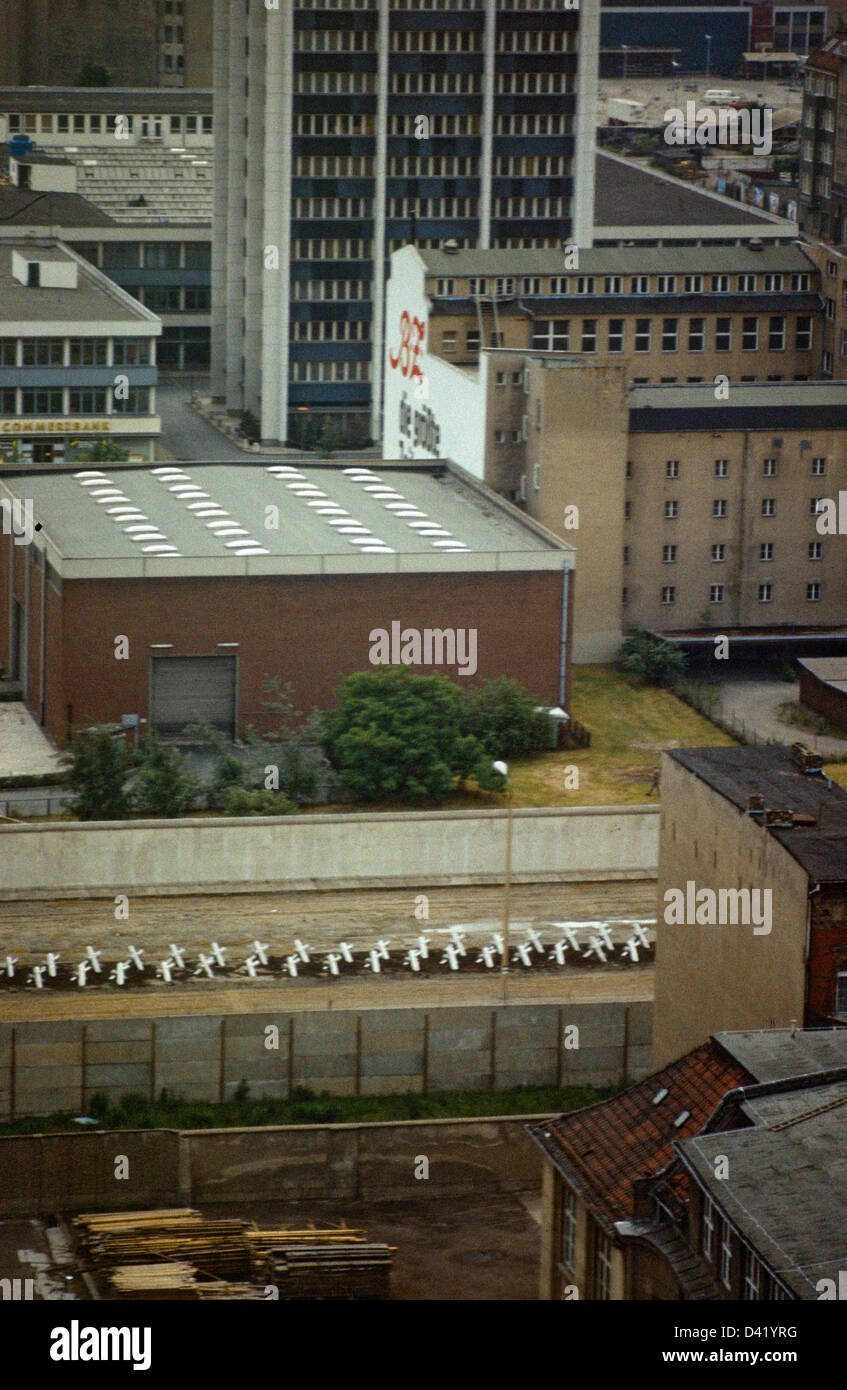 Aerial view of berlin wall hi-res stock photography and images - Alamy