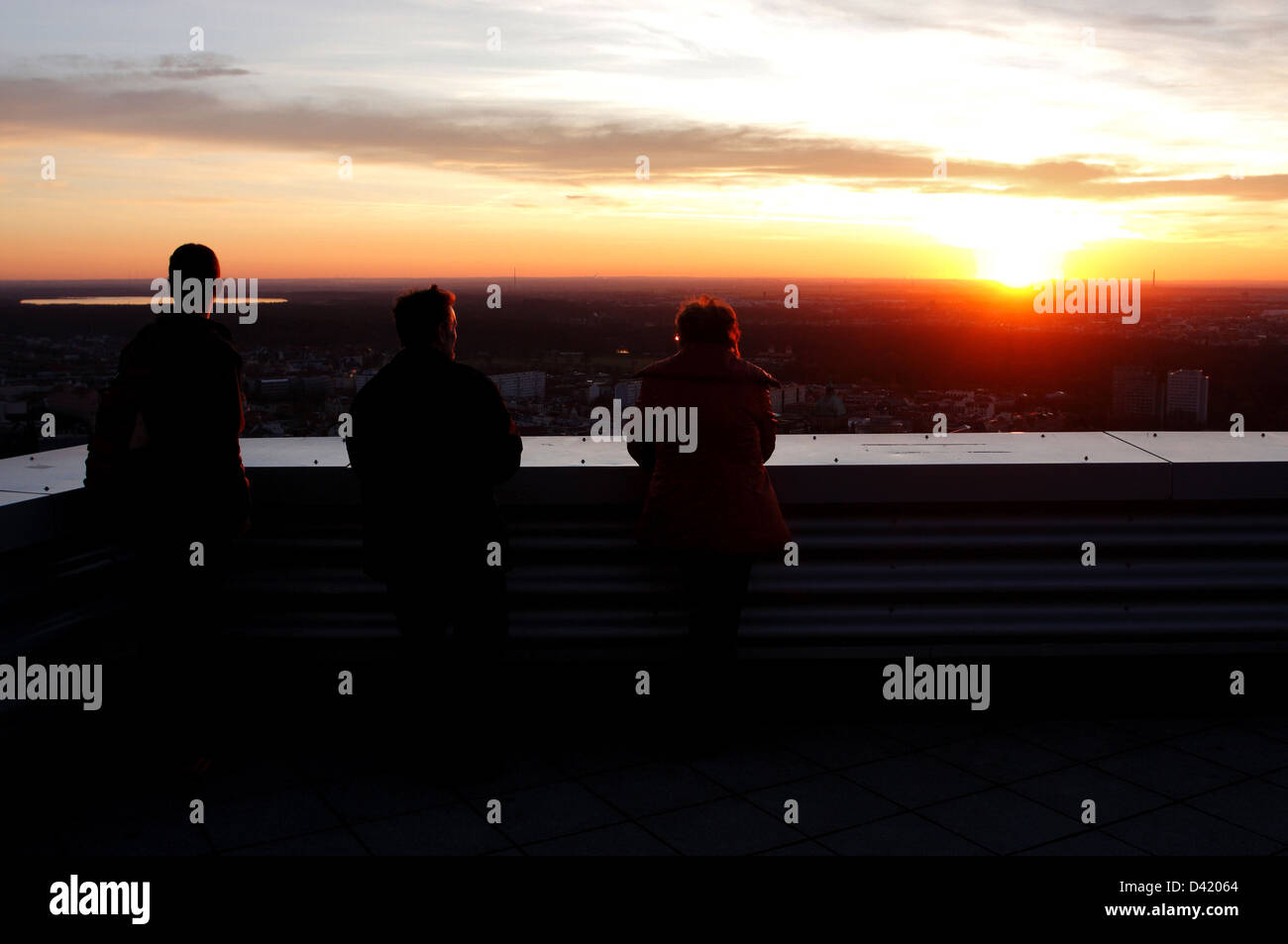 People rise hi-res stock photography and images - Alamy