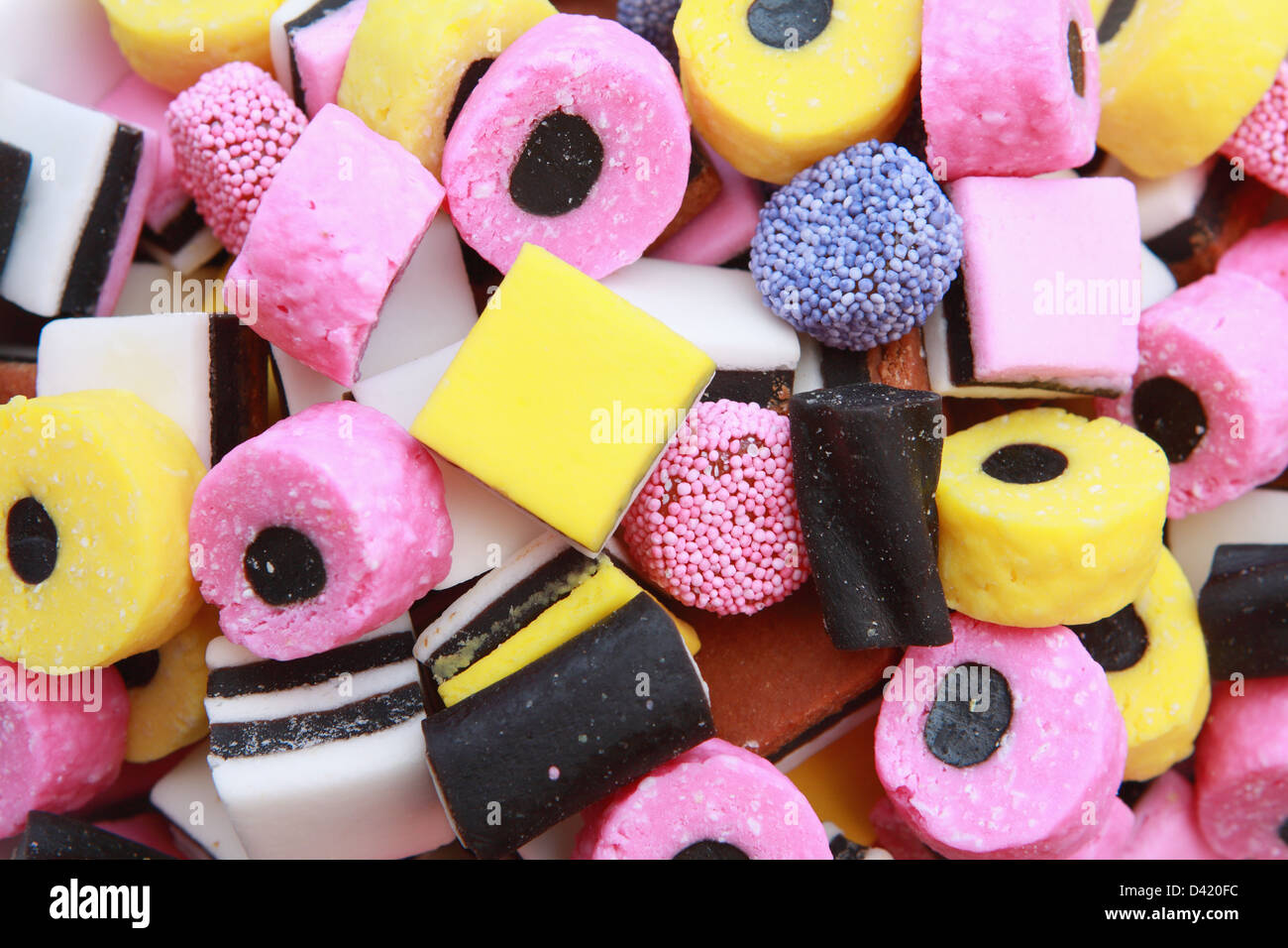 Liquorice sweets hi-res stock photography and images - Alamy