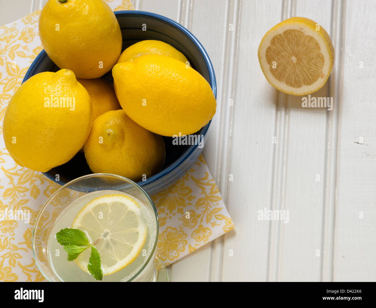 Group of yellow fresh lemons Stock Photo - Alamy