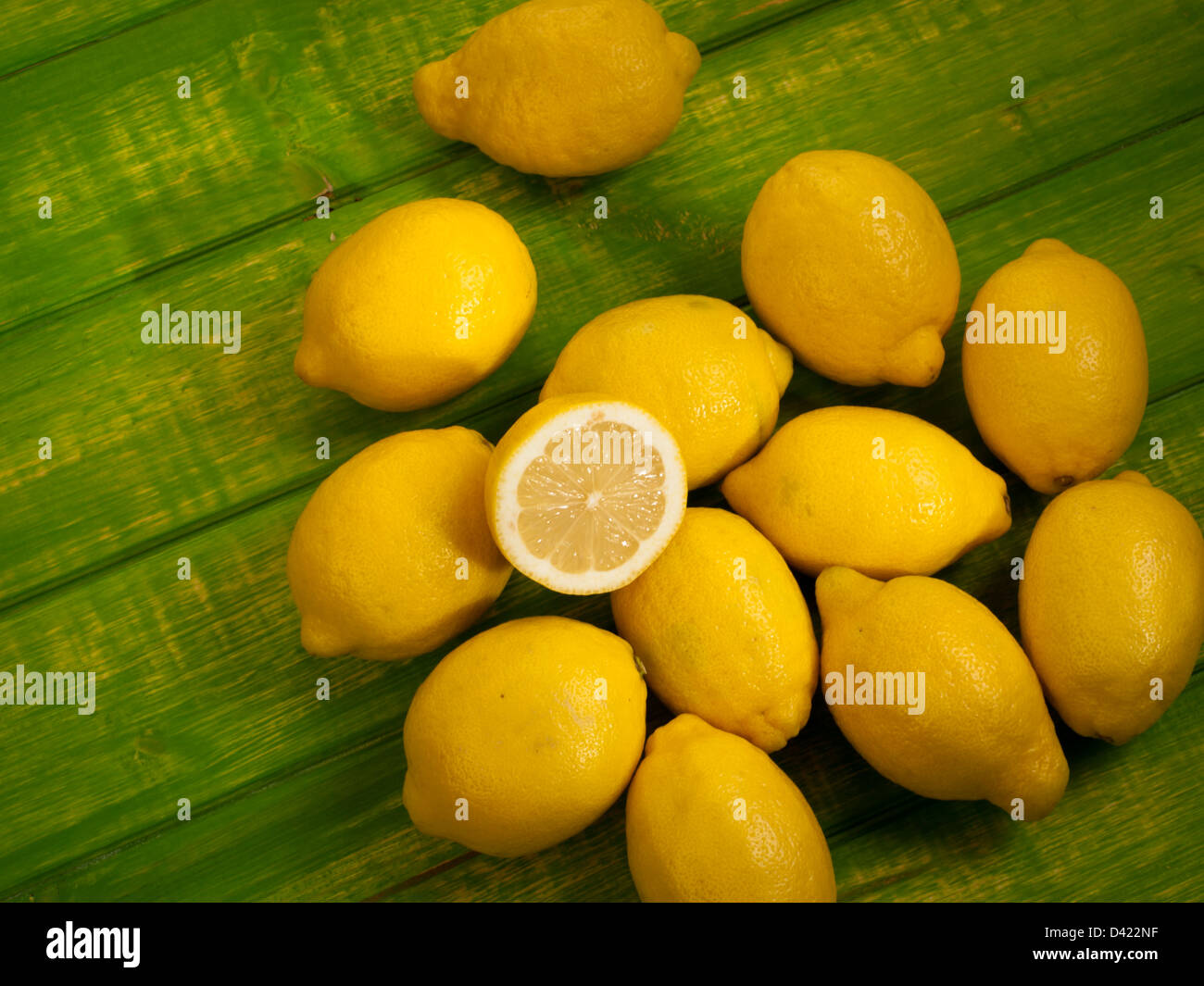 Group of yellow fresh lemons Stock Photo - Alamy