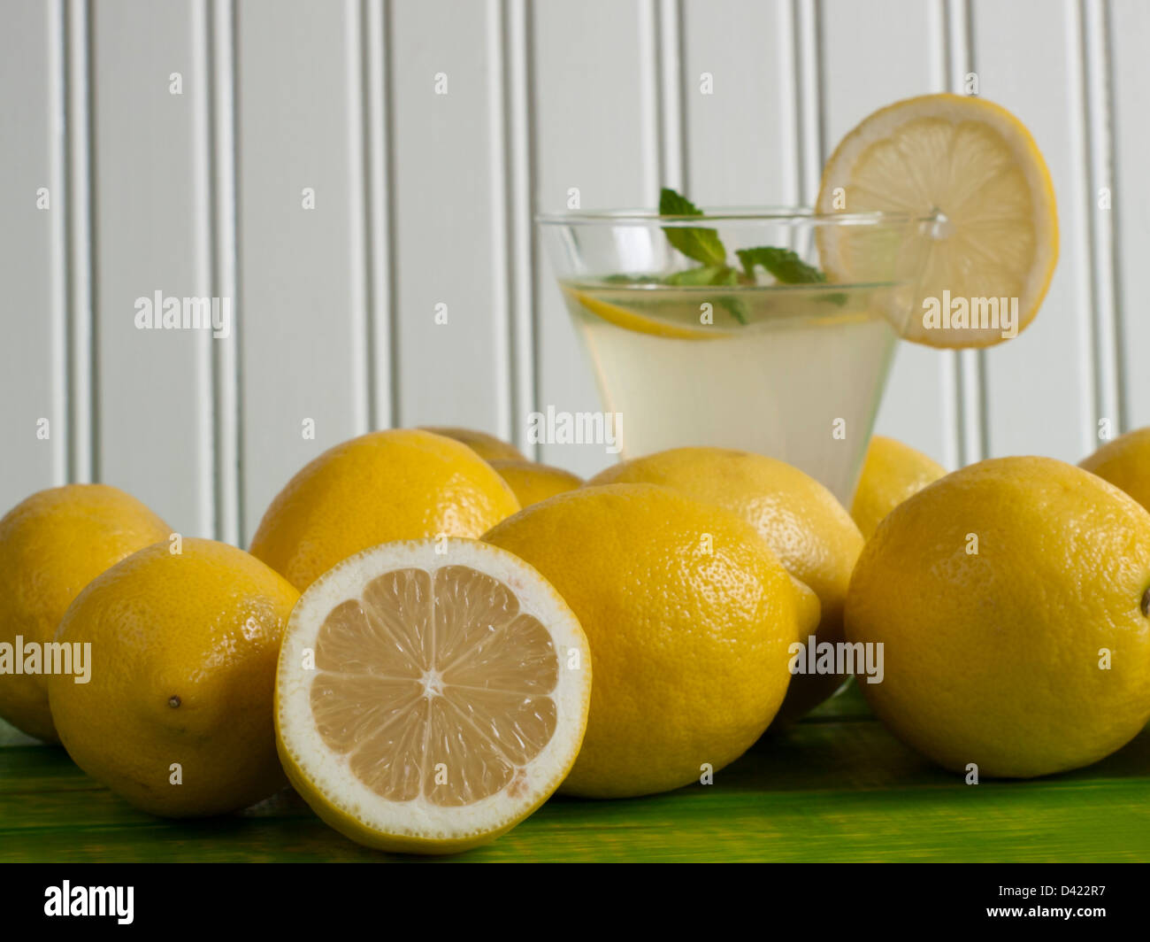 Group of yellow fresh lemons Stock Photo - Alamy