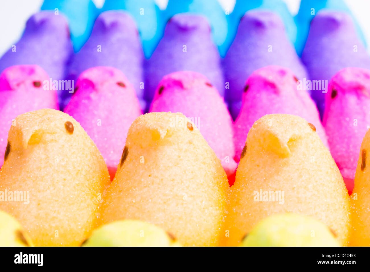 Easter marshmallow chicks in a row Stock Photo - Alamy