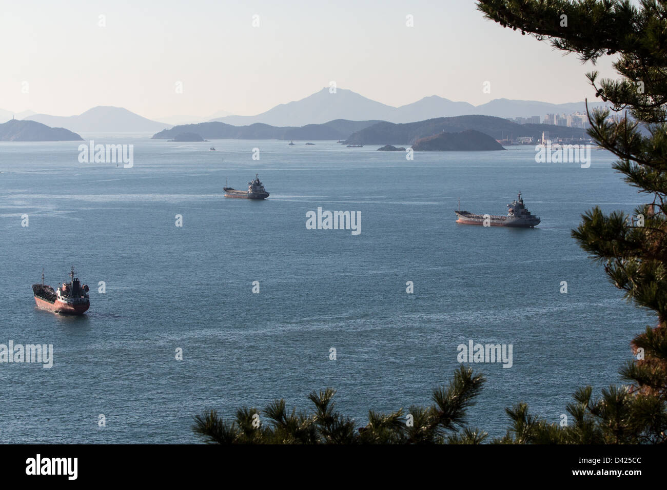 Busan city skyscrapers gwangan hi-res stock photography and images - Alamy