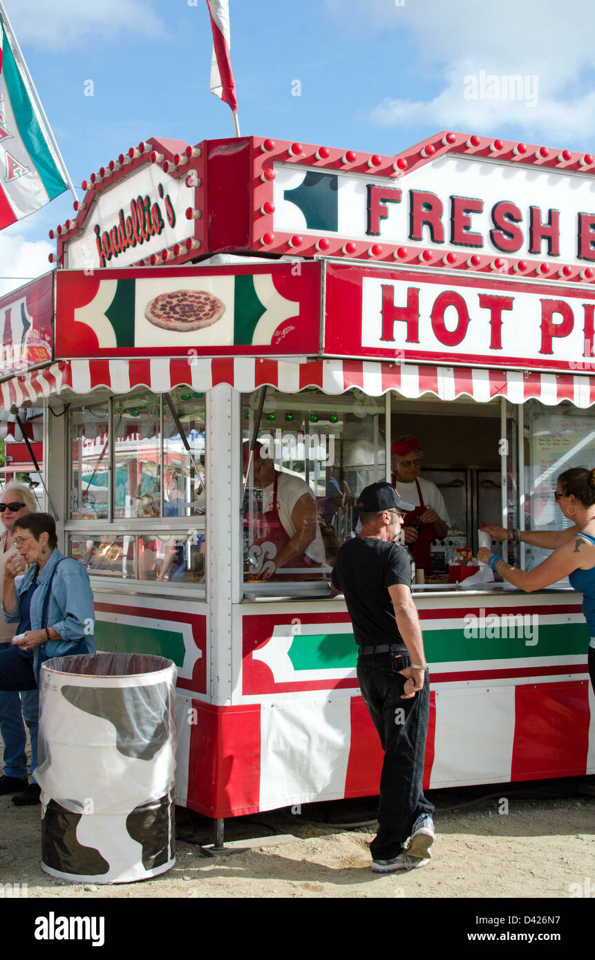 Funfair food stall hi-res stock photography and images - Alamy