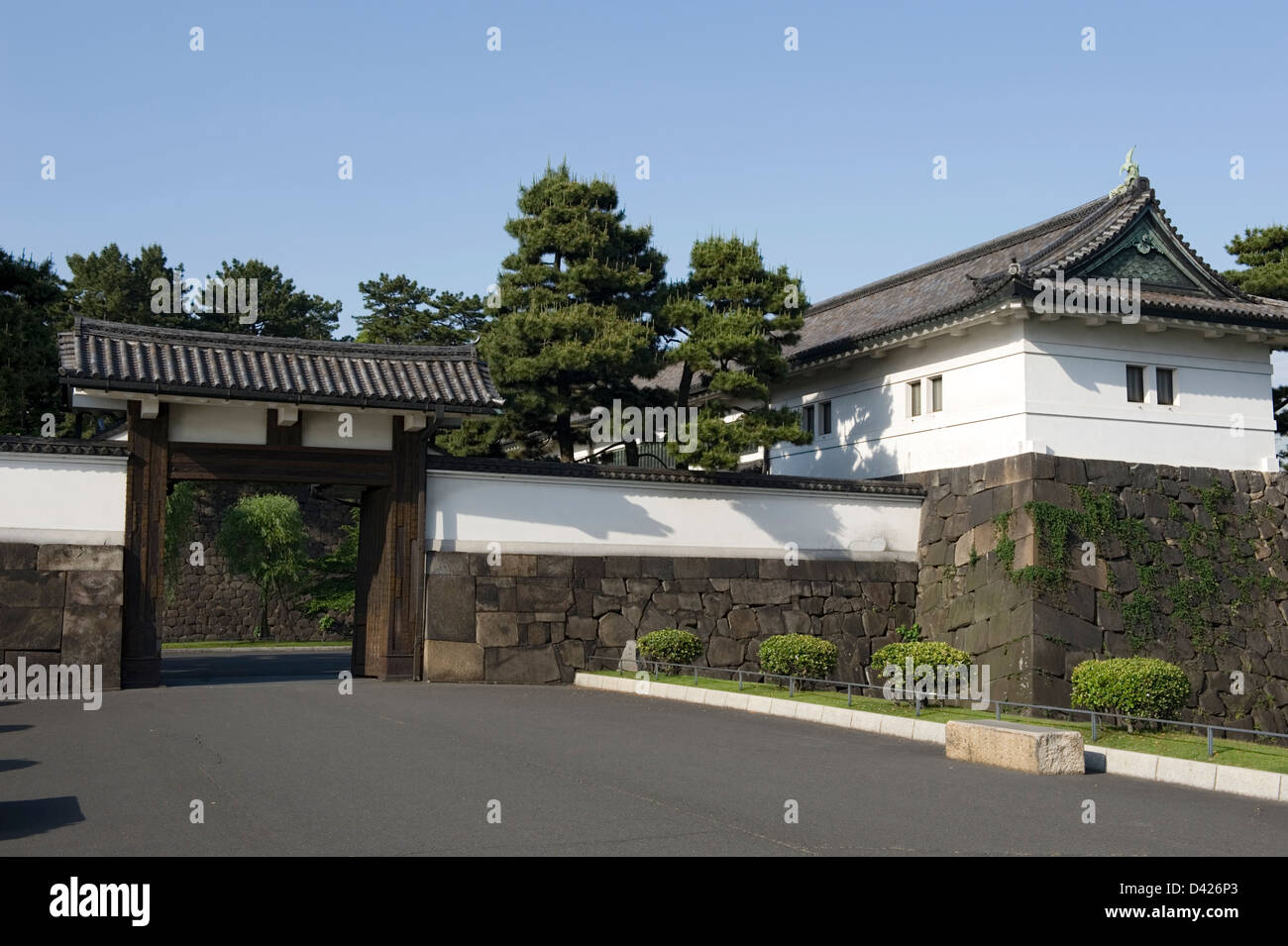 Tokyo sakuradamon gate hi-res stock photography and images - Alamy