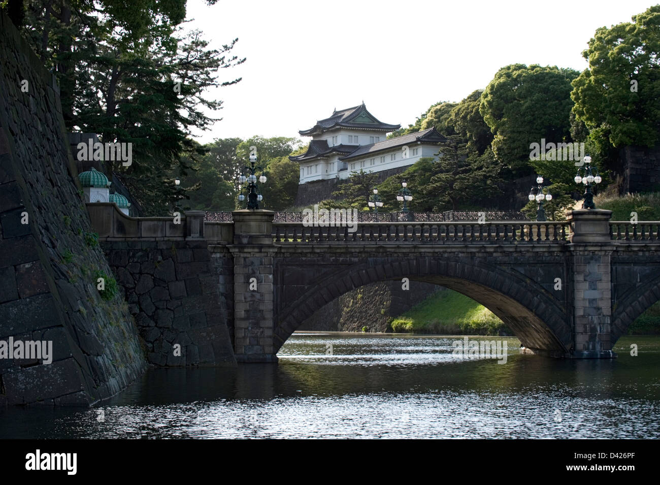 Imperial palace from nijubashi bridge hi-res stock photography and ...