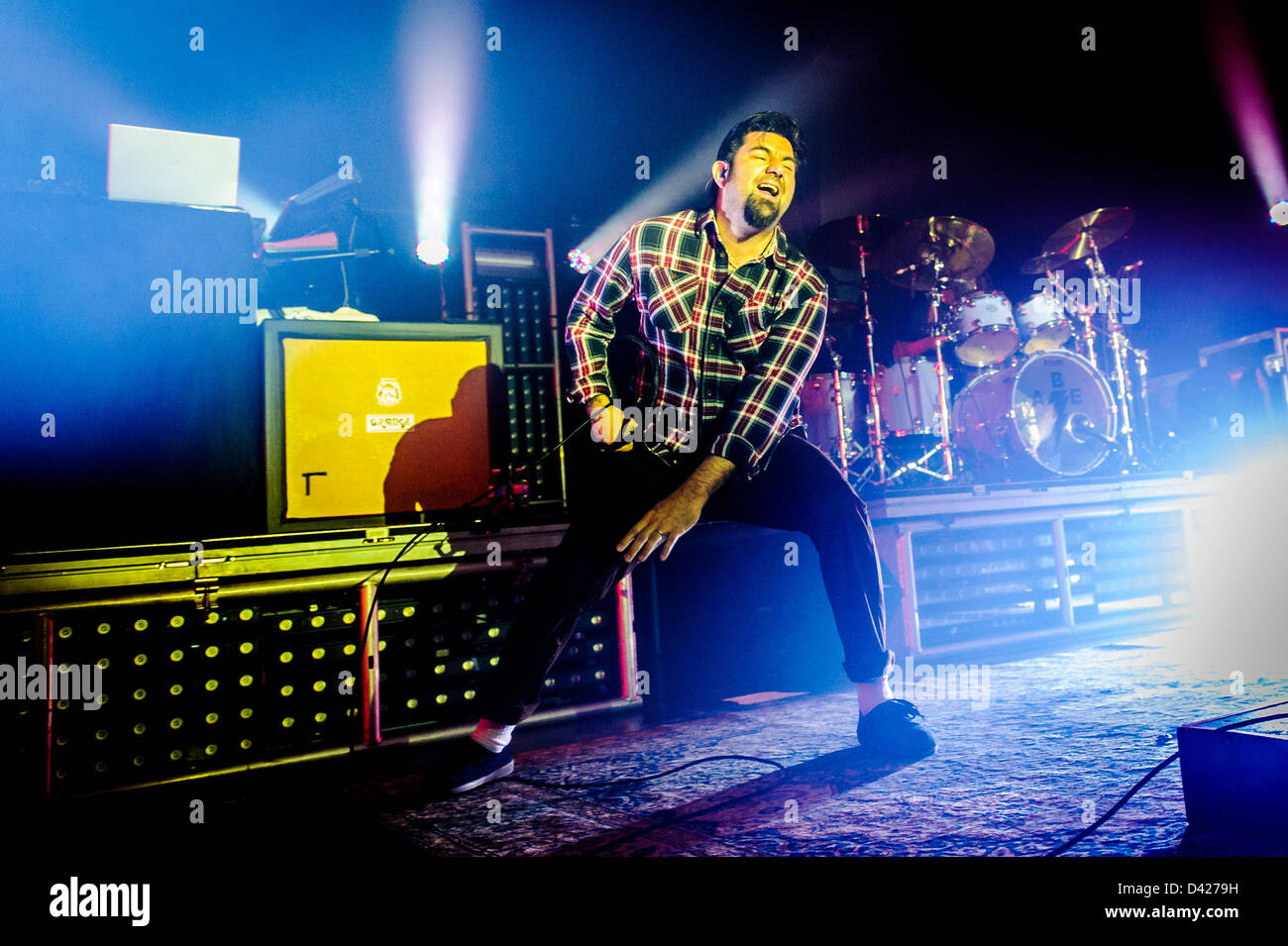 Deftones bassist hi-res stock photography and images - Alamy