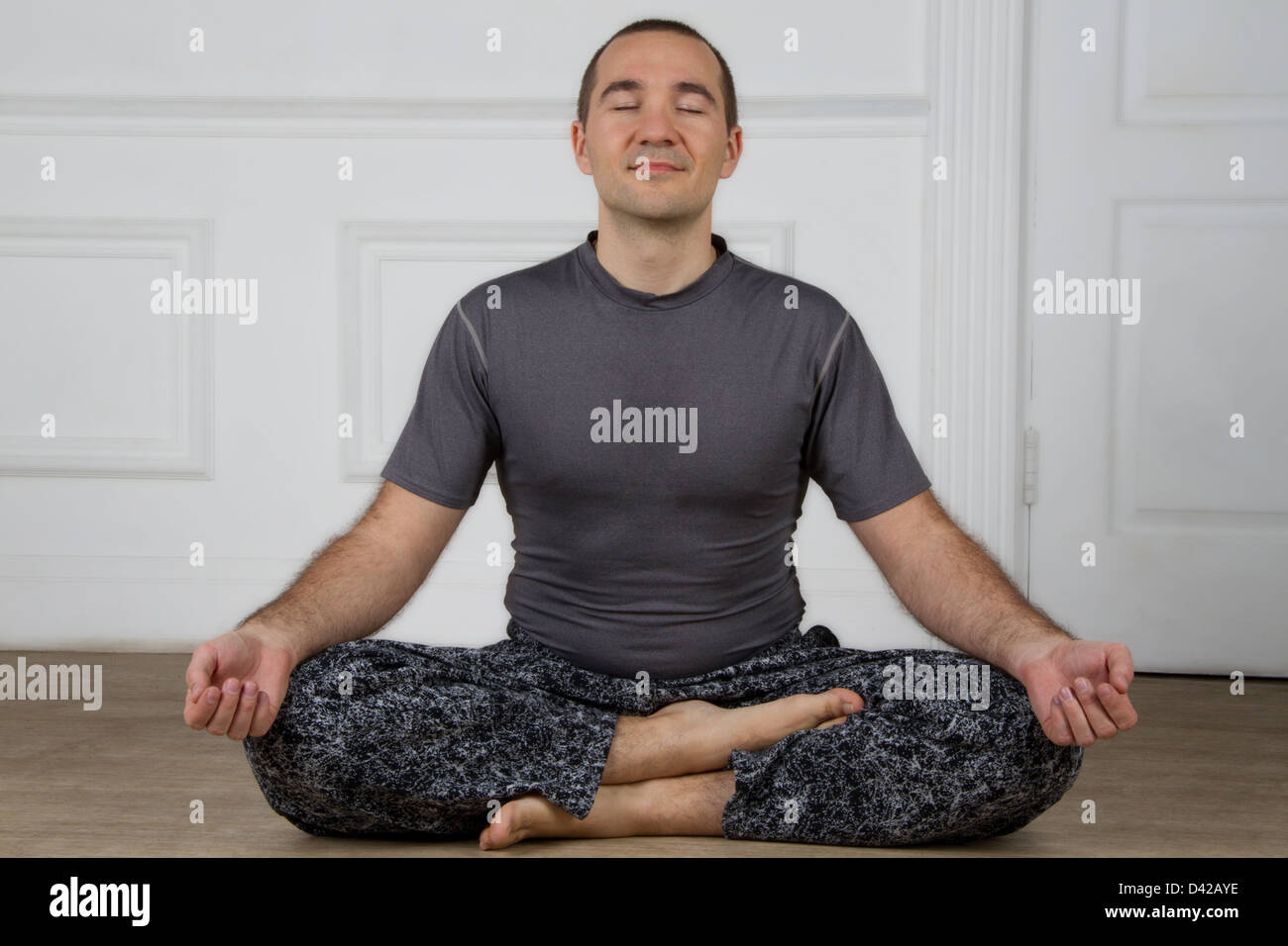 Siddhasana hi-res stock photography and images - Alamy