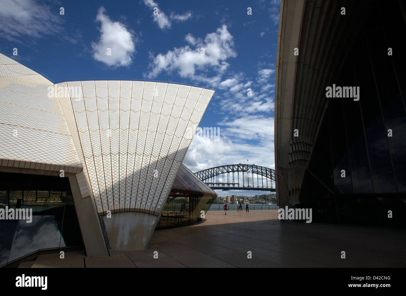 Sydney opera house exterior hi-res stock photography and images - Alamy