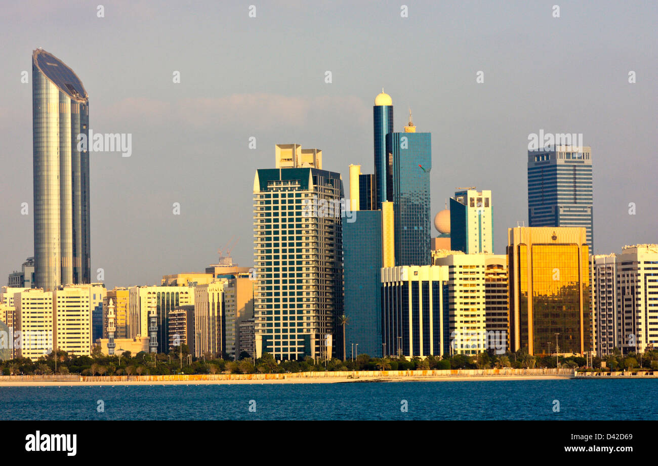 Gcc skyline hi-res stock photography and images - Alamy