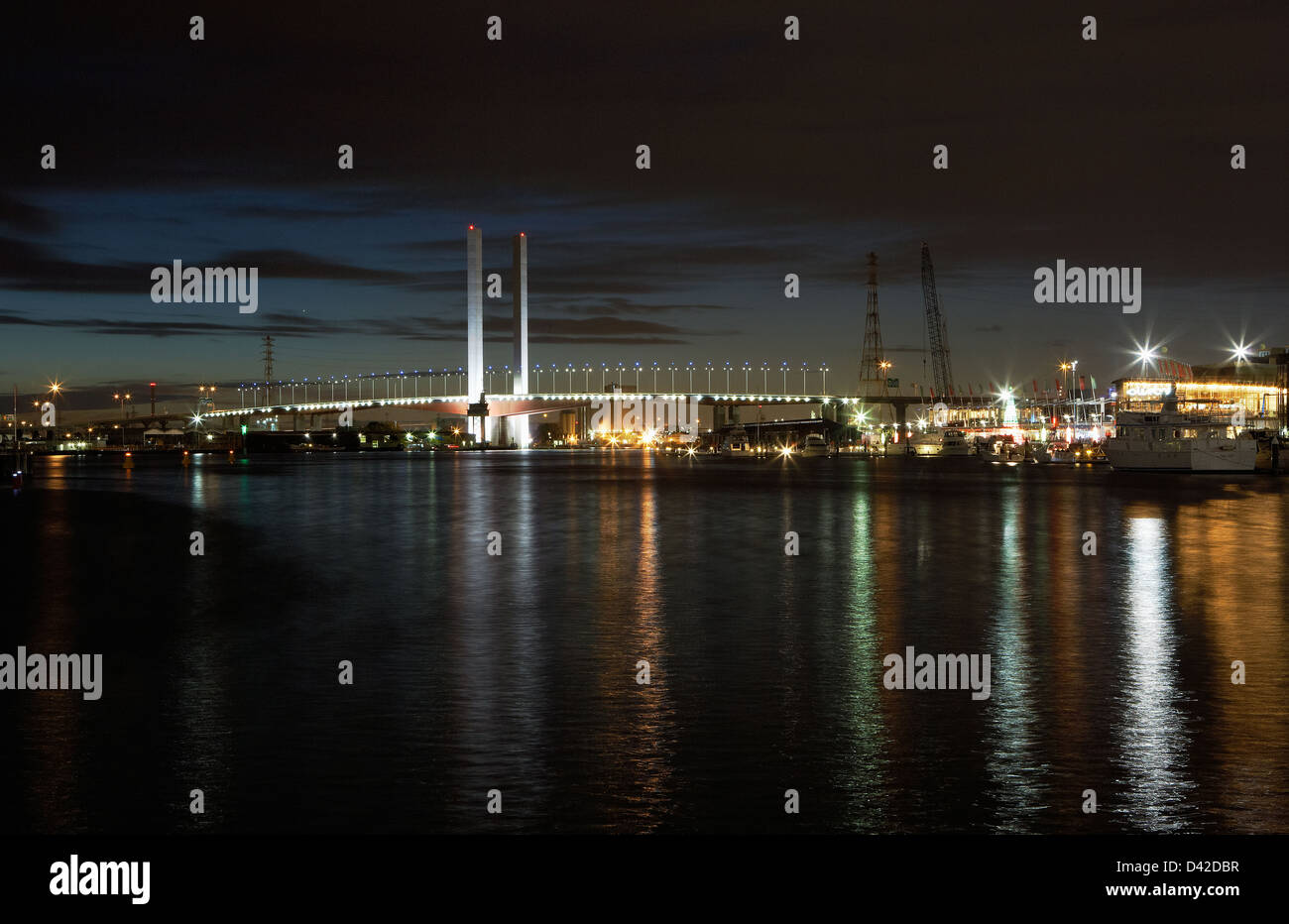 Melbourne australia victoria harbour night hi-res stock photography and ...