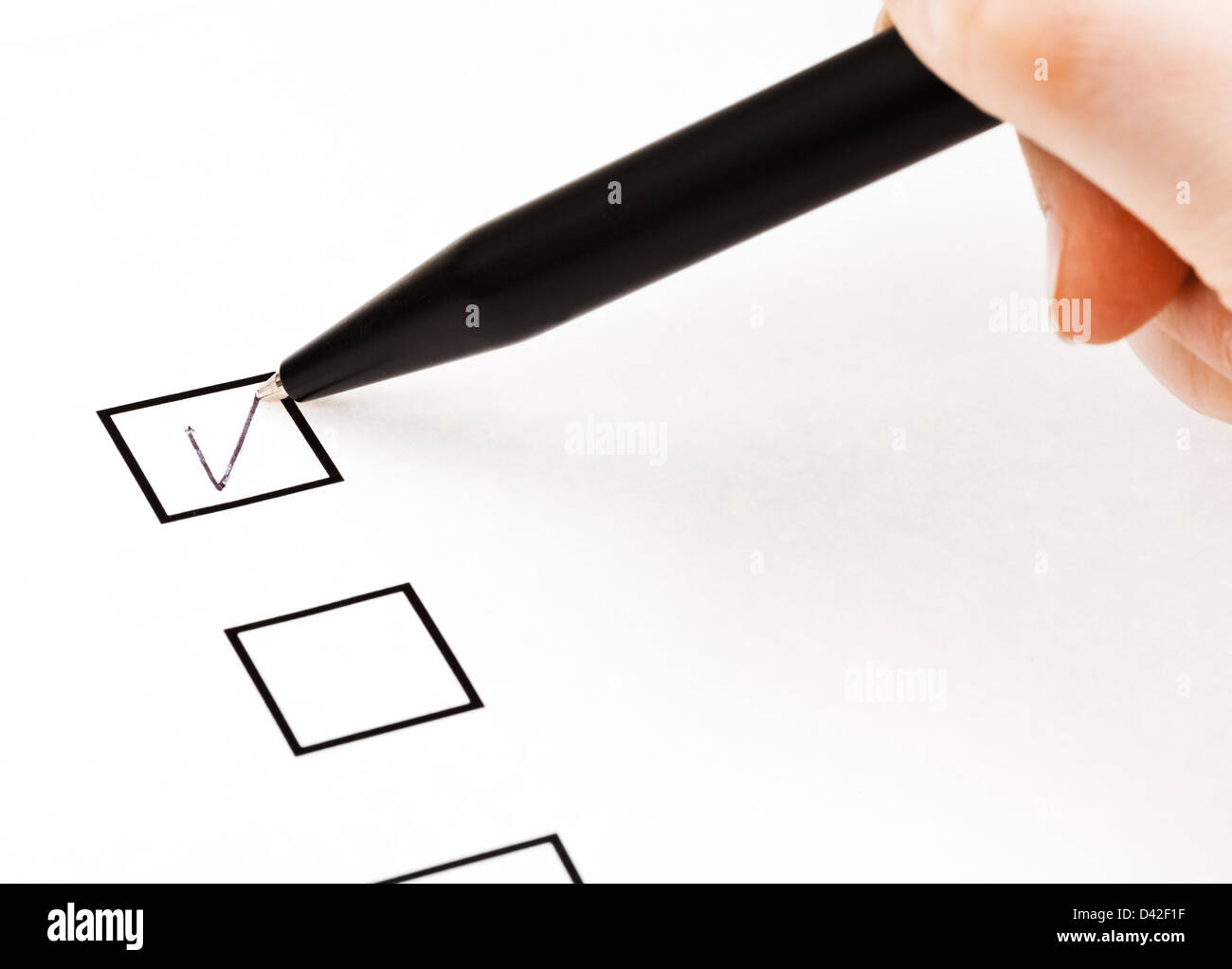 Black tick box hi-res stock photography and images - Alamy