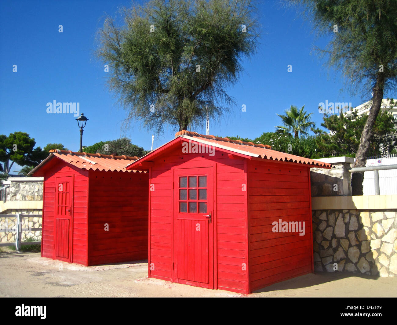Beach changing room hi-res stock photography and images - Alamy