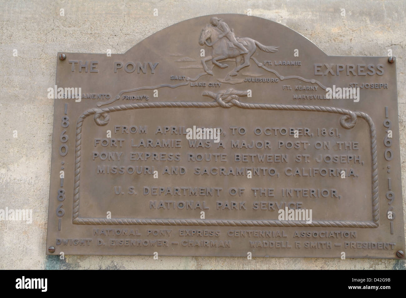 Pony express rider bronze hi-res stock photography and images - Alamy