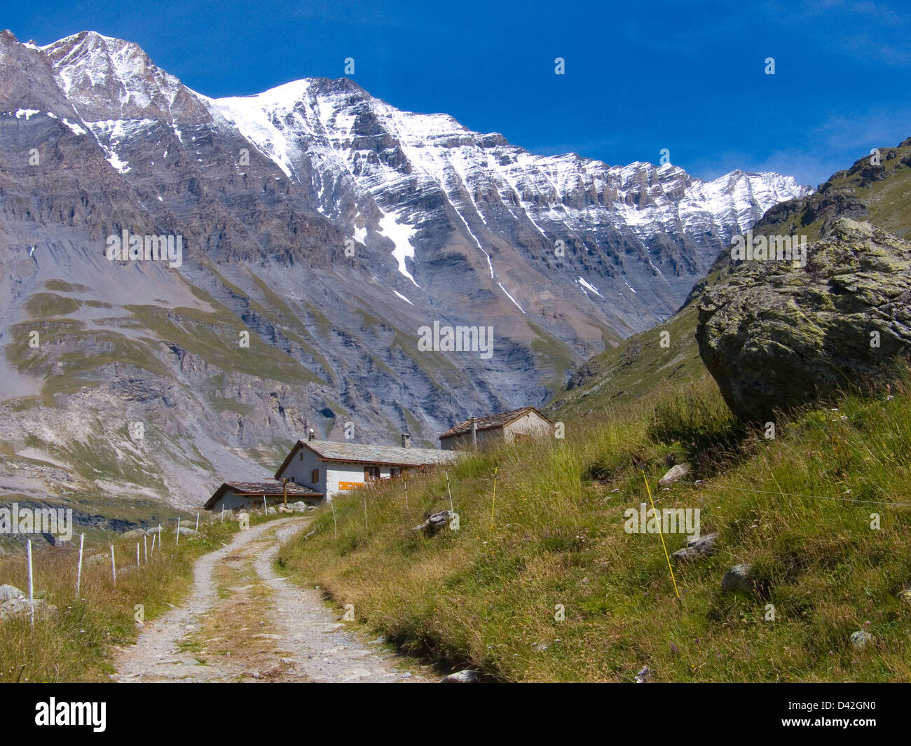refuge entre deux eaux,vanoise,savoie,france Stock Photo - Alamy