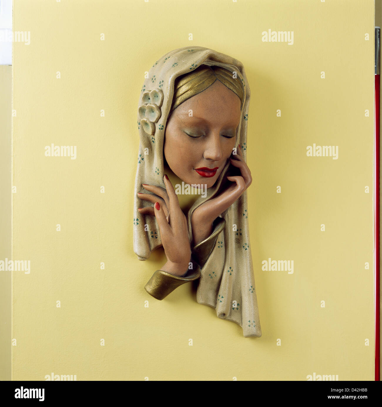 Womans head hi-res stock photography and images - Alamy