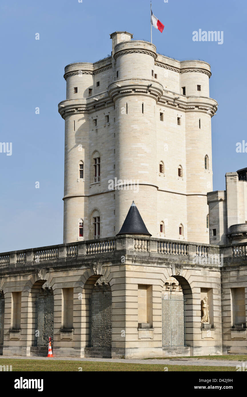 Main tower of Château de Vincennes (Castle), Vincennes, France Stock ...