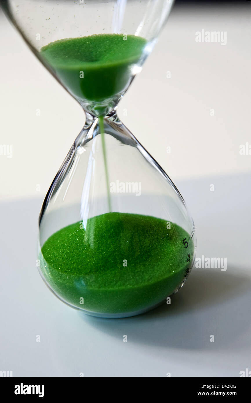 Vanitas clock hi-res stock photography and images - Alamy