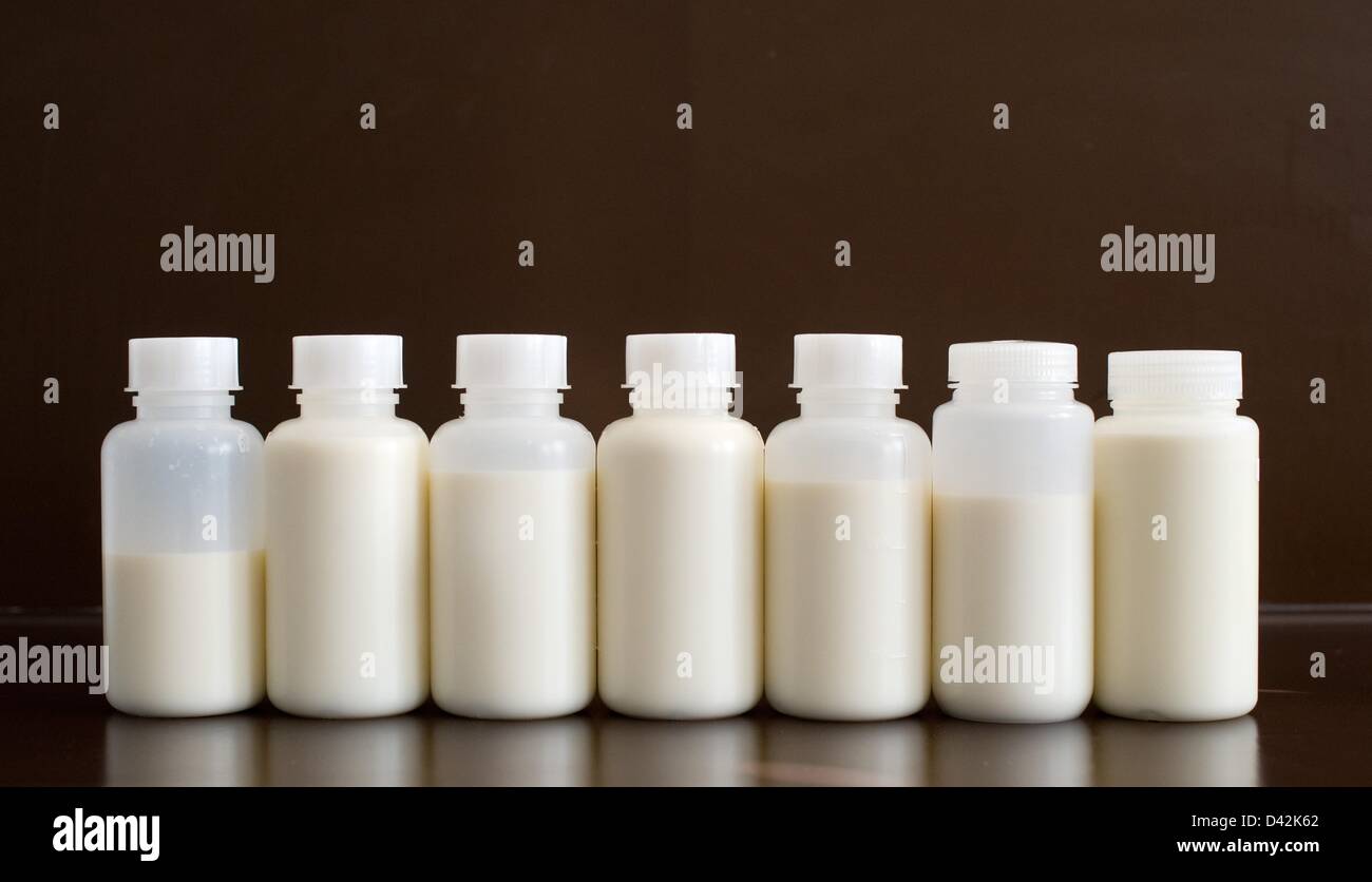Raw milk samples are pictured at the Lower Saxony State Office of ...
