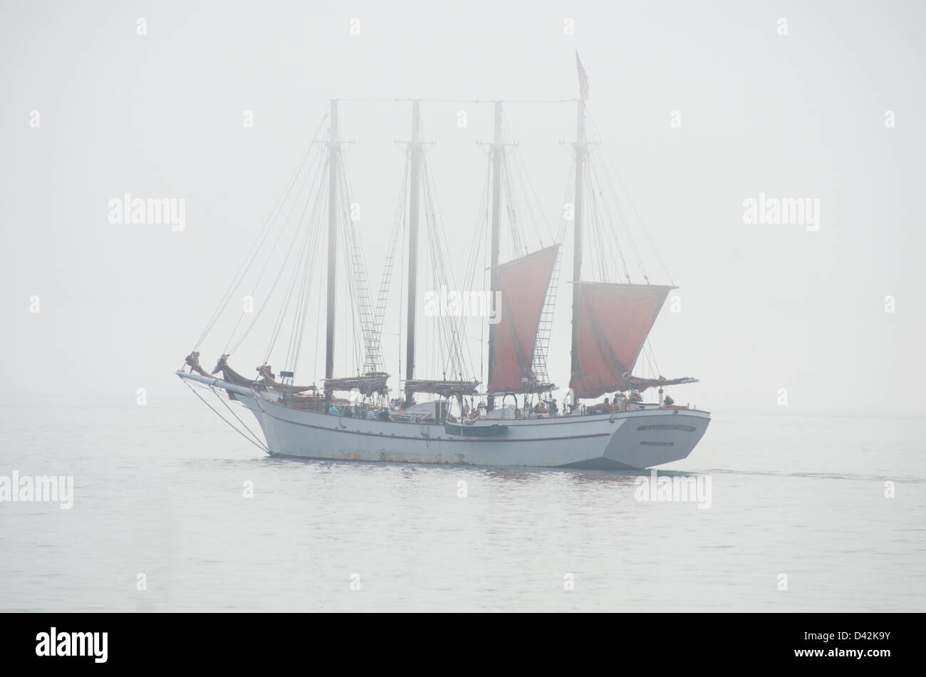 Tall ship bar harbor hi-res stock photography and images - Alamy