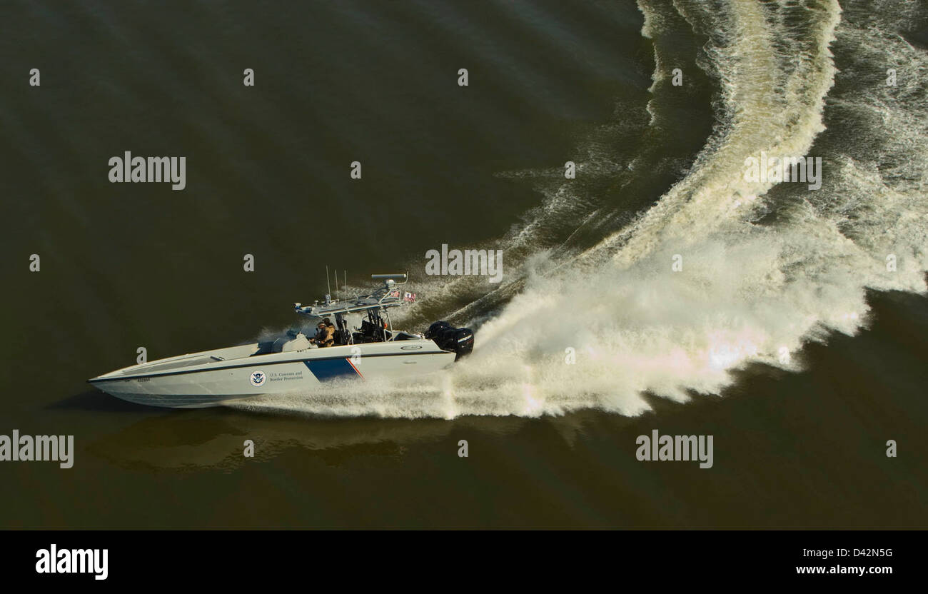 Immigration control sea hi-res stock photography and images - Alamy