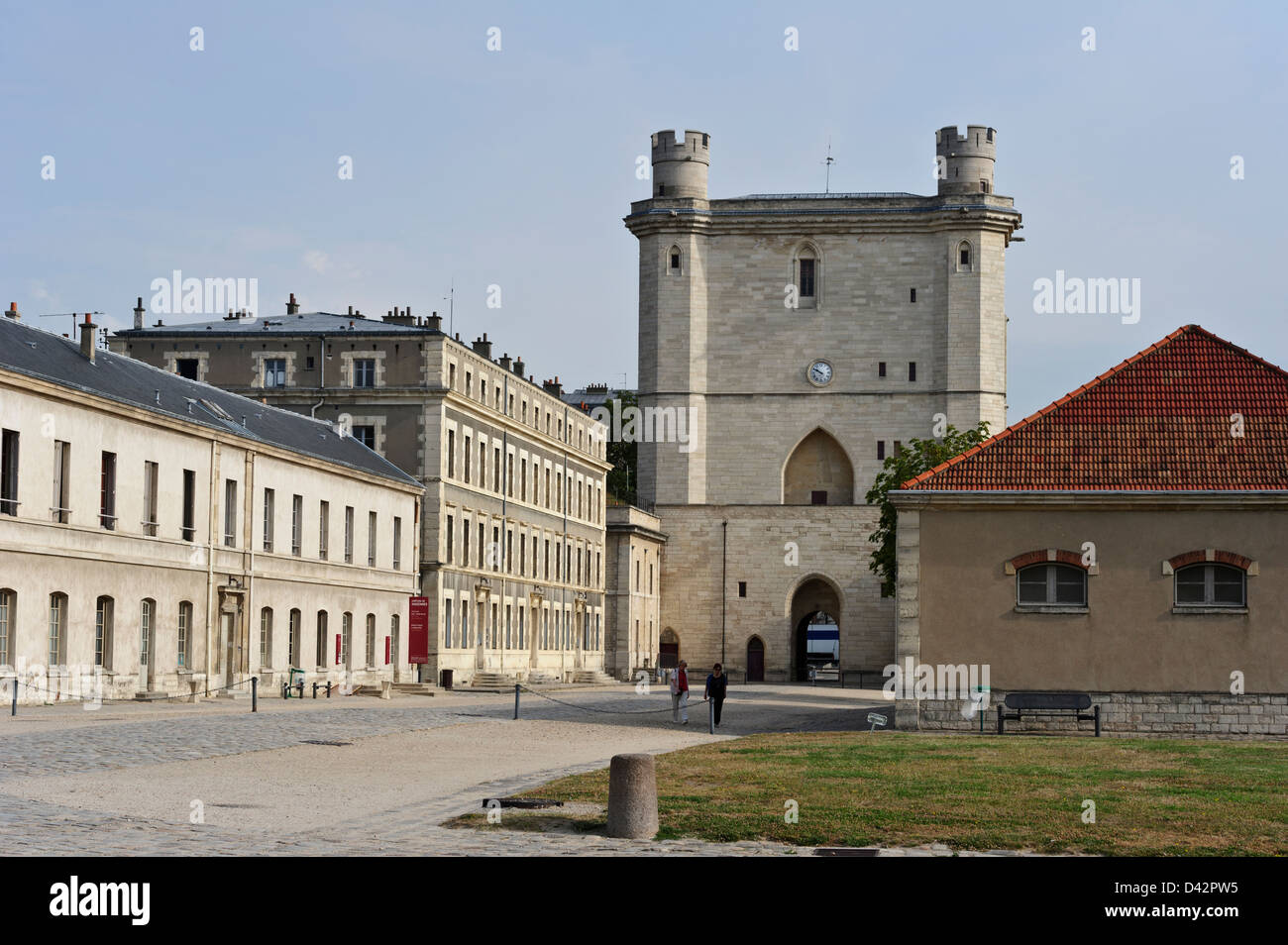Vincennes gate hi-res stock photography and images - Alamy