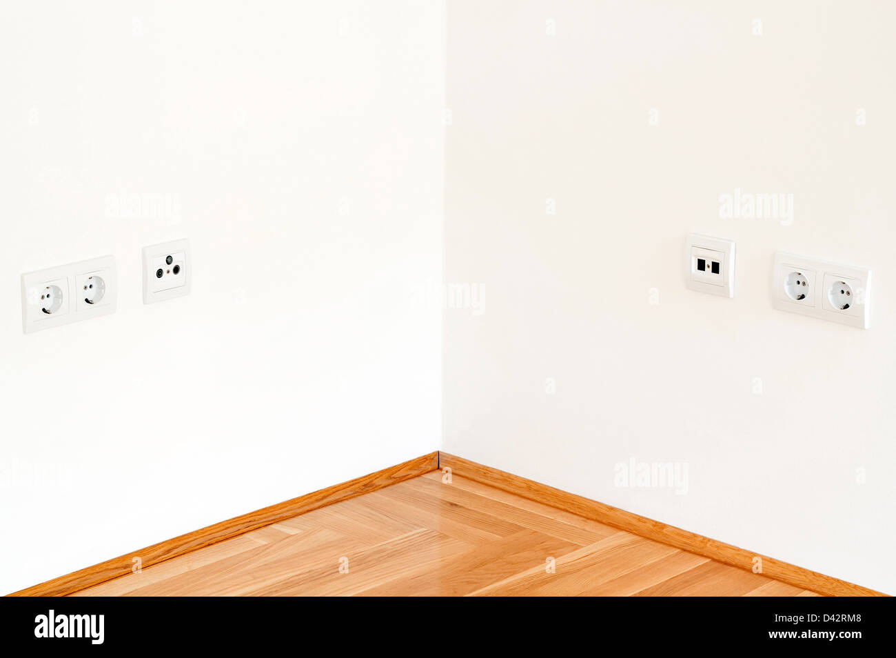 Simple interior wall hi-res stock photography and images - Alamy