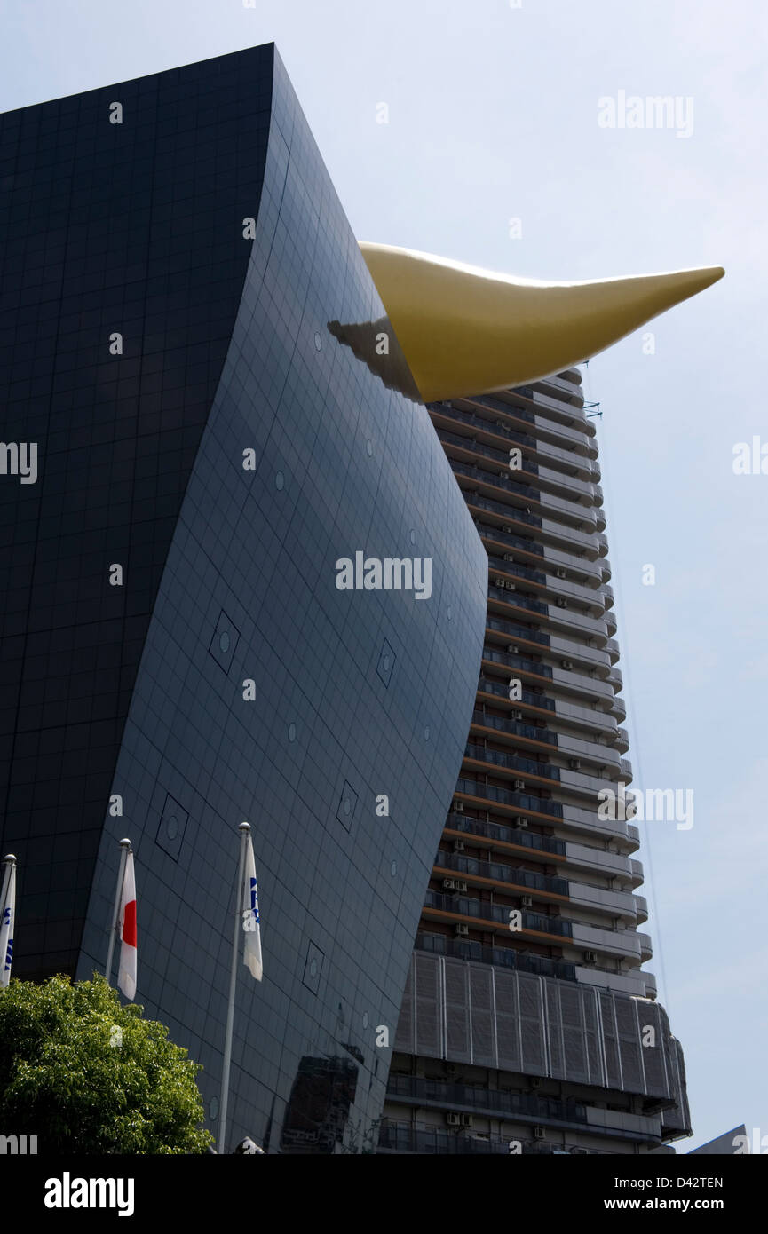 Unique gold flame sculpture, or Flamme d'Or, at Asahi Super Dry Beer ...